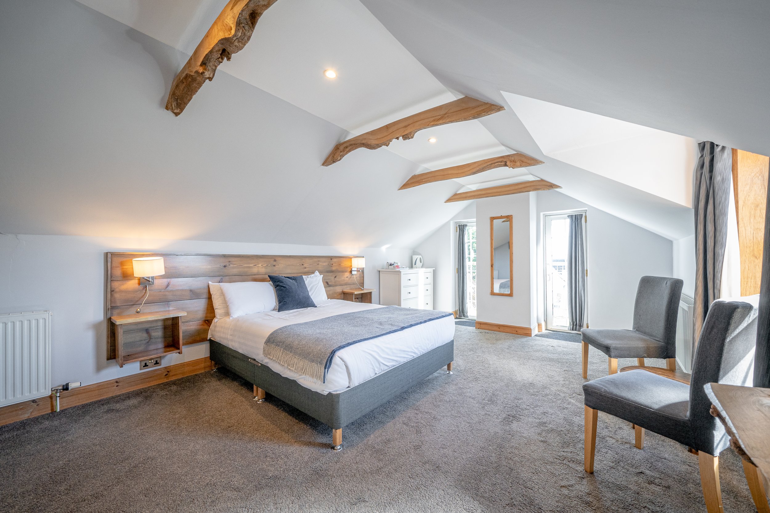 Special Deals — The Oak Tree Inn