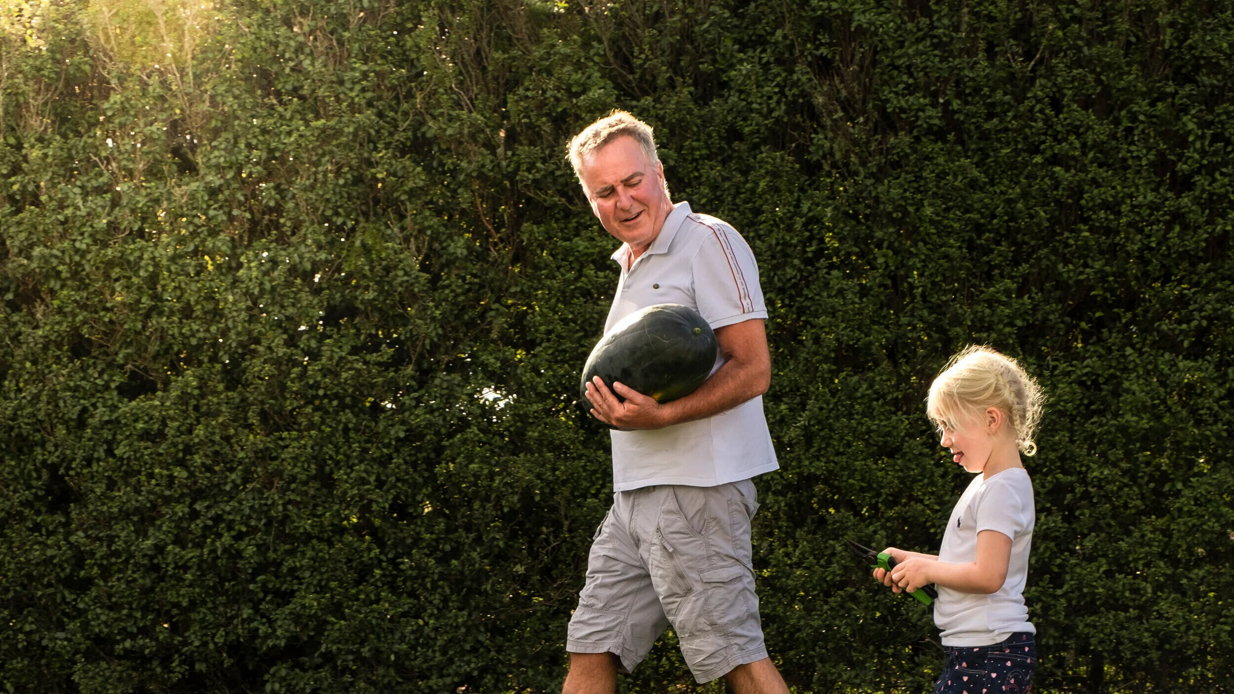 ABOUT — SIMON GAULT