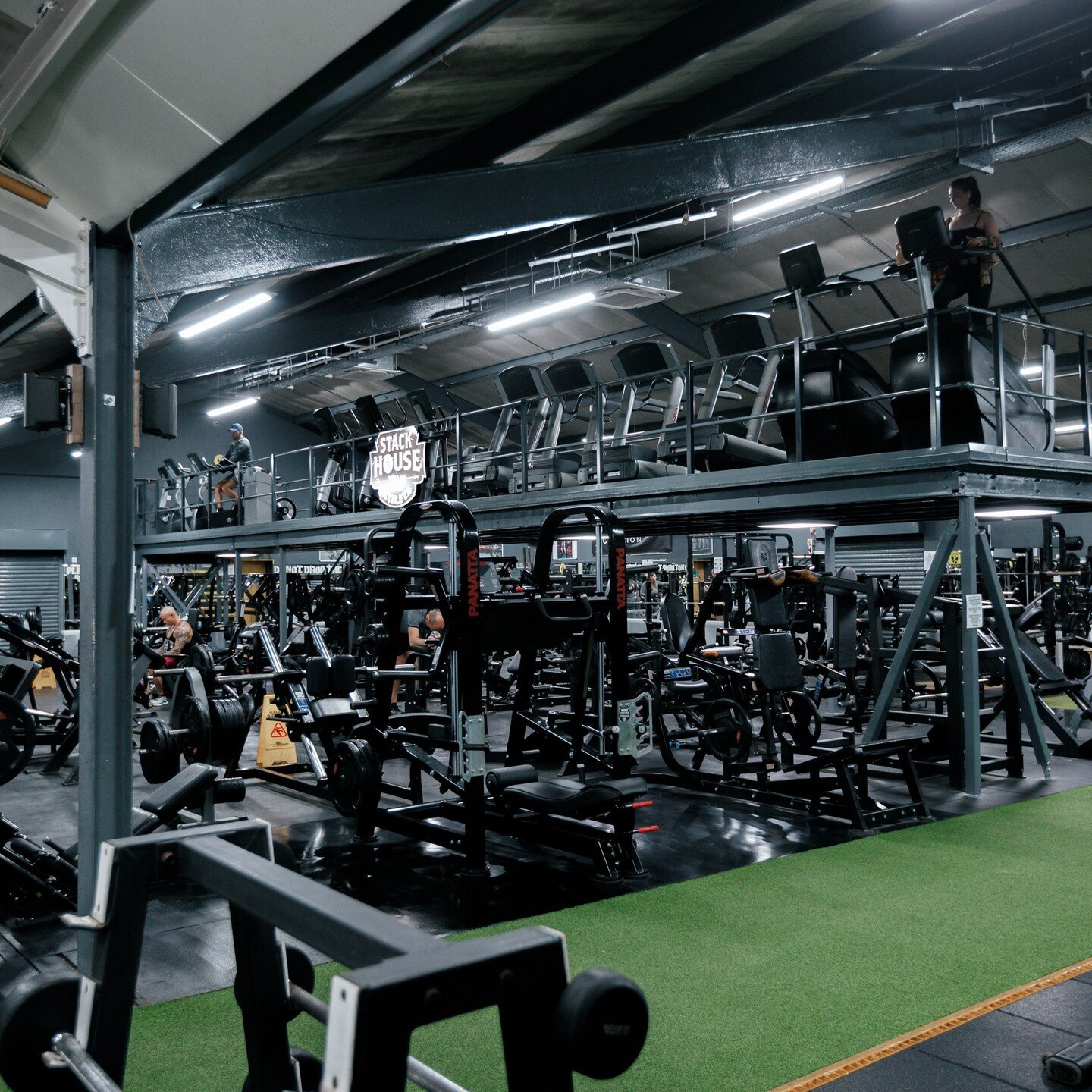STACK HOUSE GYM | RAYLEIGH & SOUTHEND-ON-SEA IN ESSEX