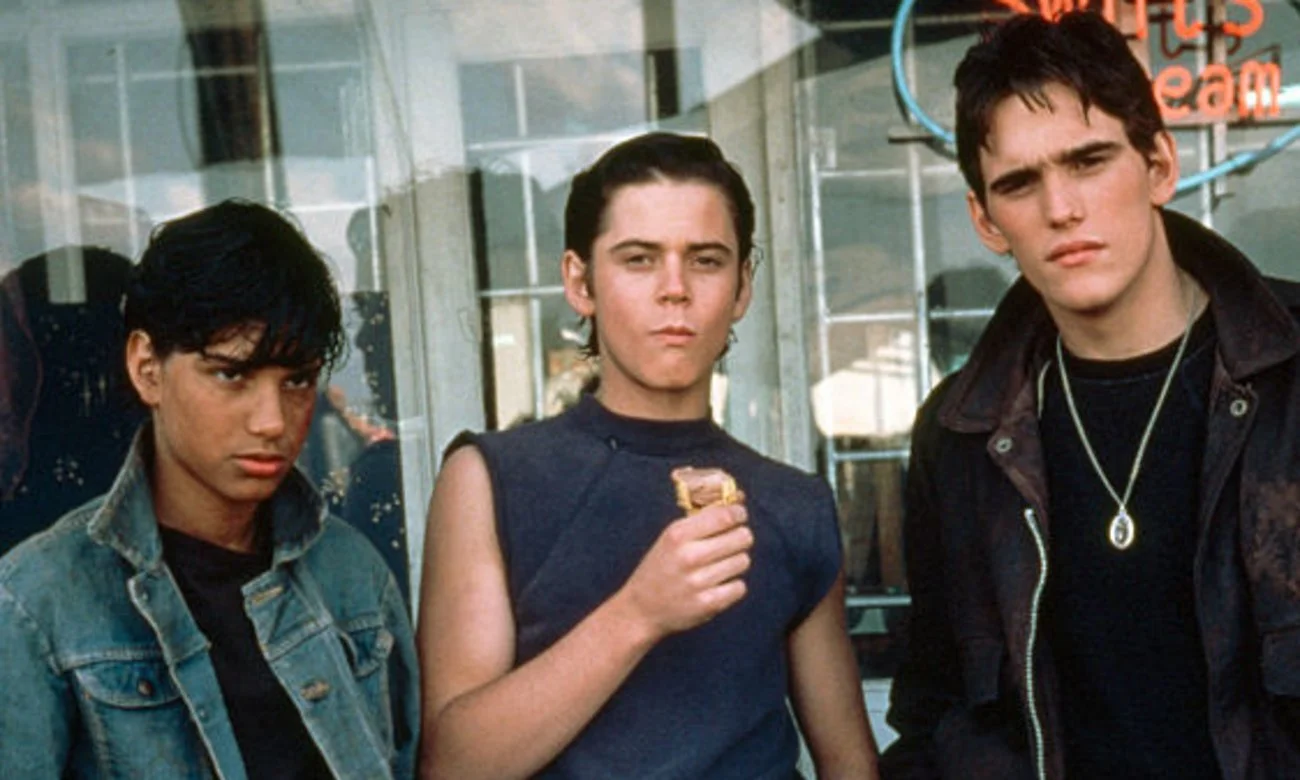 The Outsiders Johnny And Ponyboy And Dally