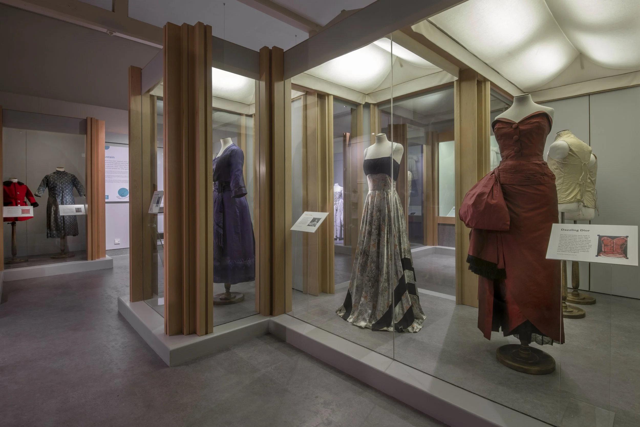 Fashion at The Salisbury Museum — Fashioning Our World