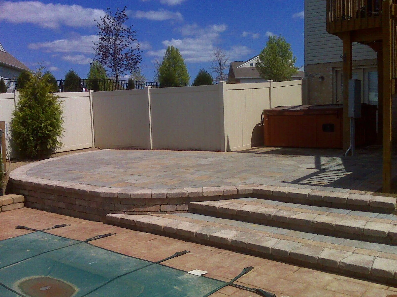 Solutions Landscapes & Designs