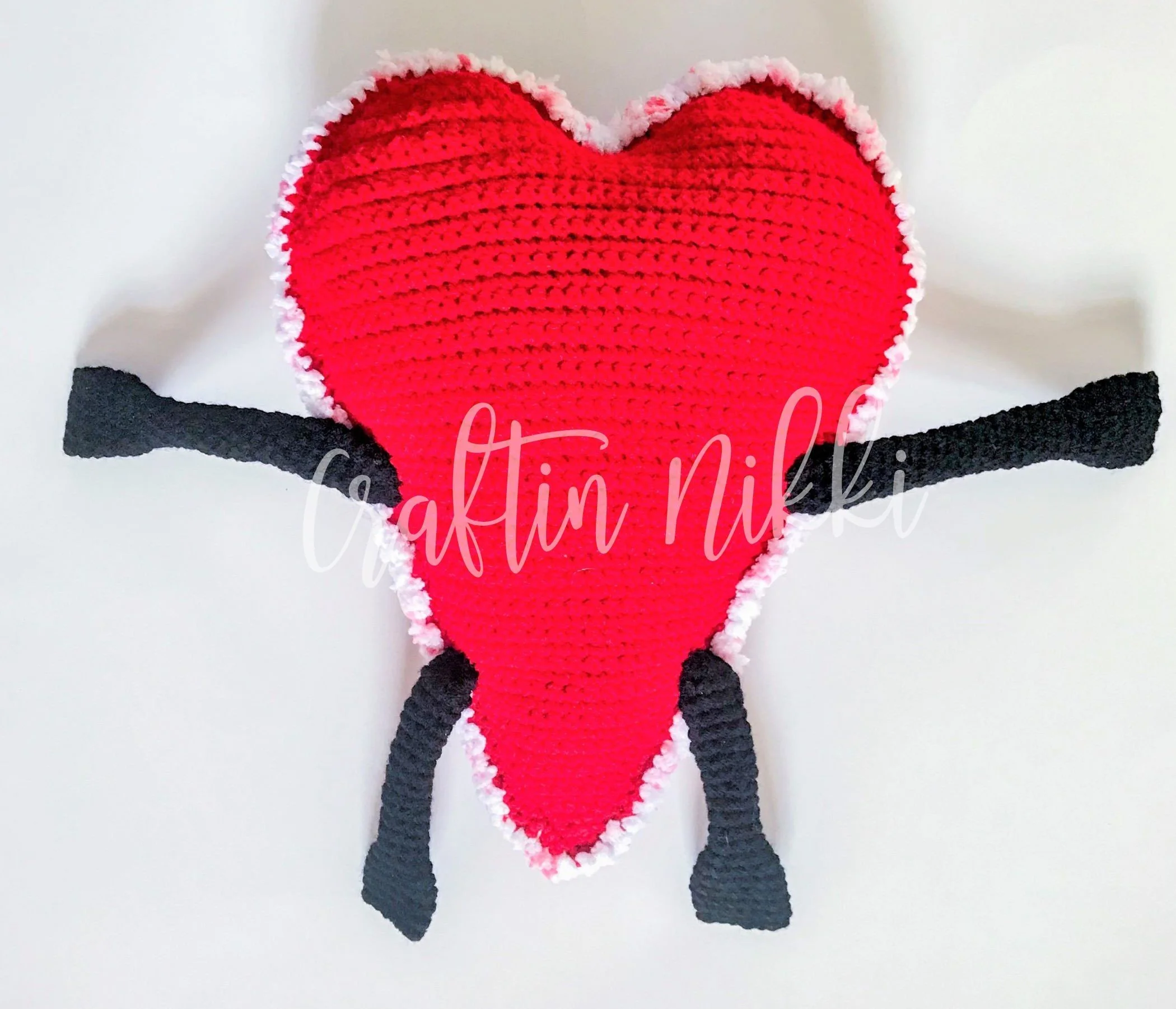 Craftin Nikki FREE CROCHET PATTERN: Crochet Valentine Heart Cuddler