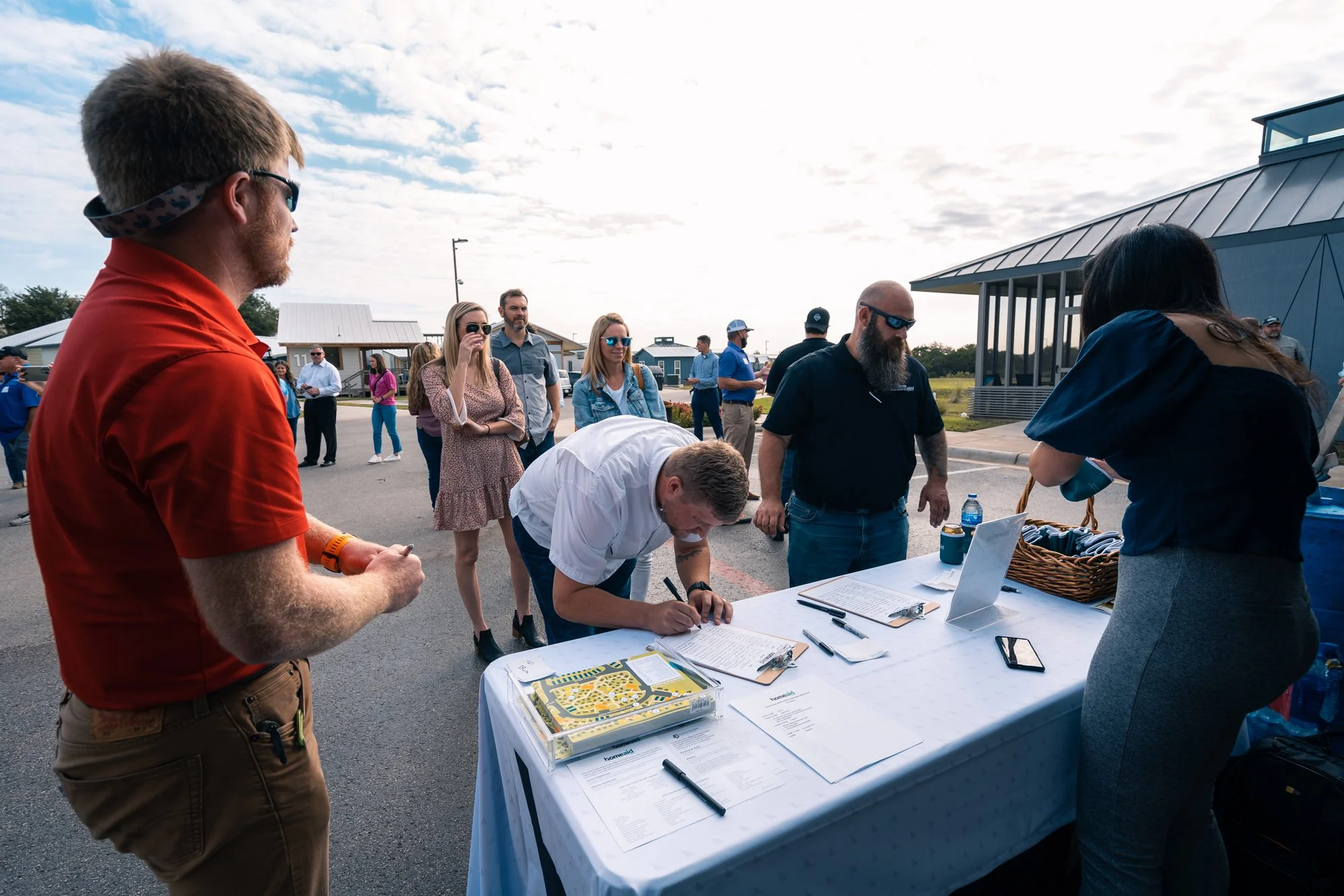 HomeAid® | Building A Future Without Homelessness