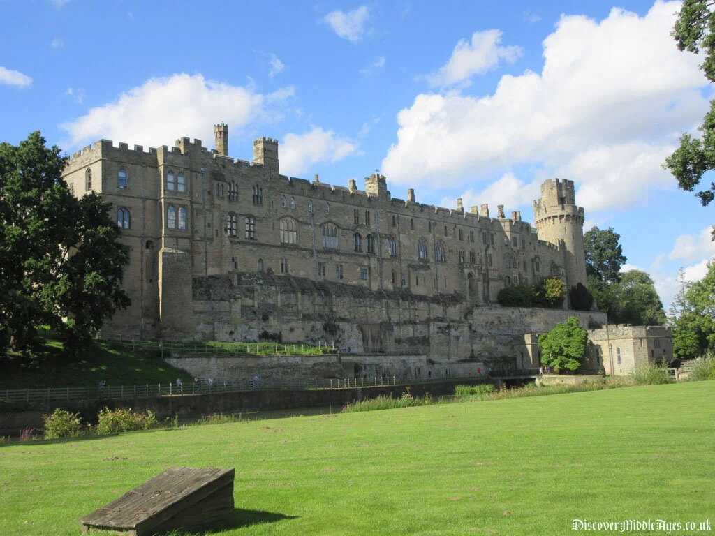 Warwick Castle Home to Warwick the Kingmaker - DiscoverMiddleAges