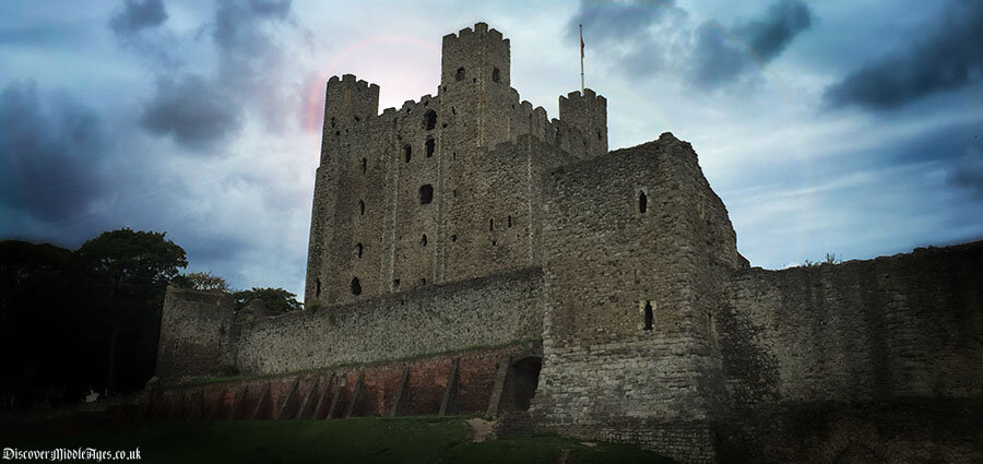 Rochester Castle in Kent - DiscoverMiddleAges