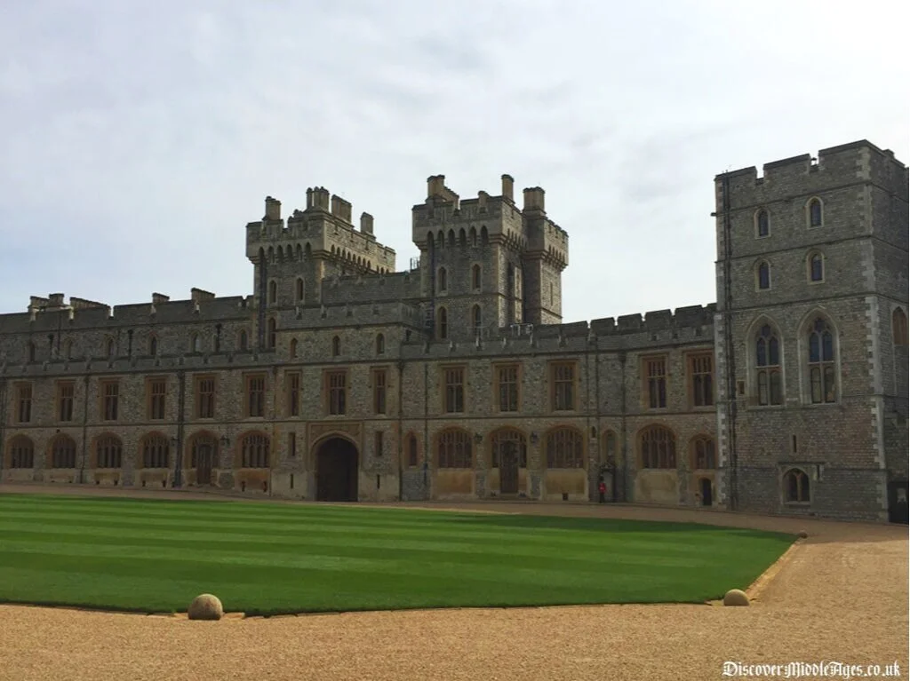 Windsor Castle the Royal Stronghold - DiscoverMiddleAges