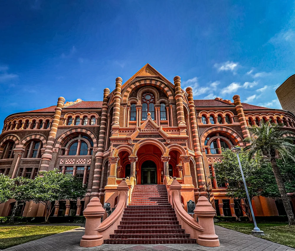 Old Red Behind the scenes Dr. Paula Summerly UTMB — Galveston Unscripted