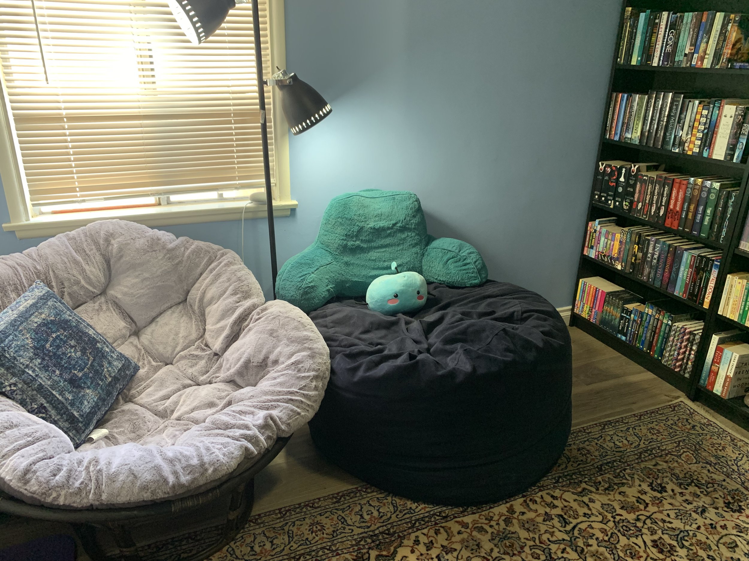 13 Home Libraries, Cozy Reading Spots, and Outdoor Oases to Be Inspired ...