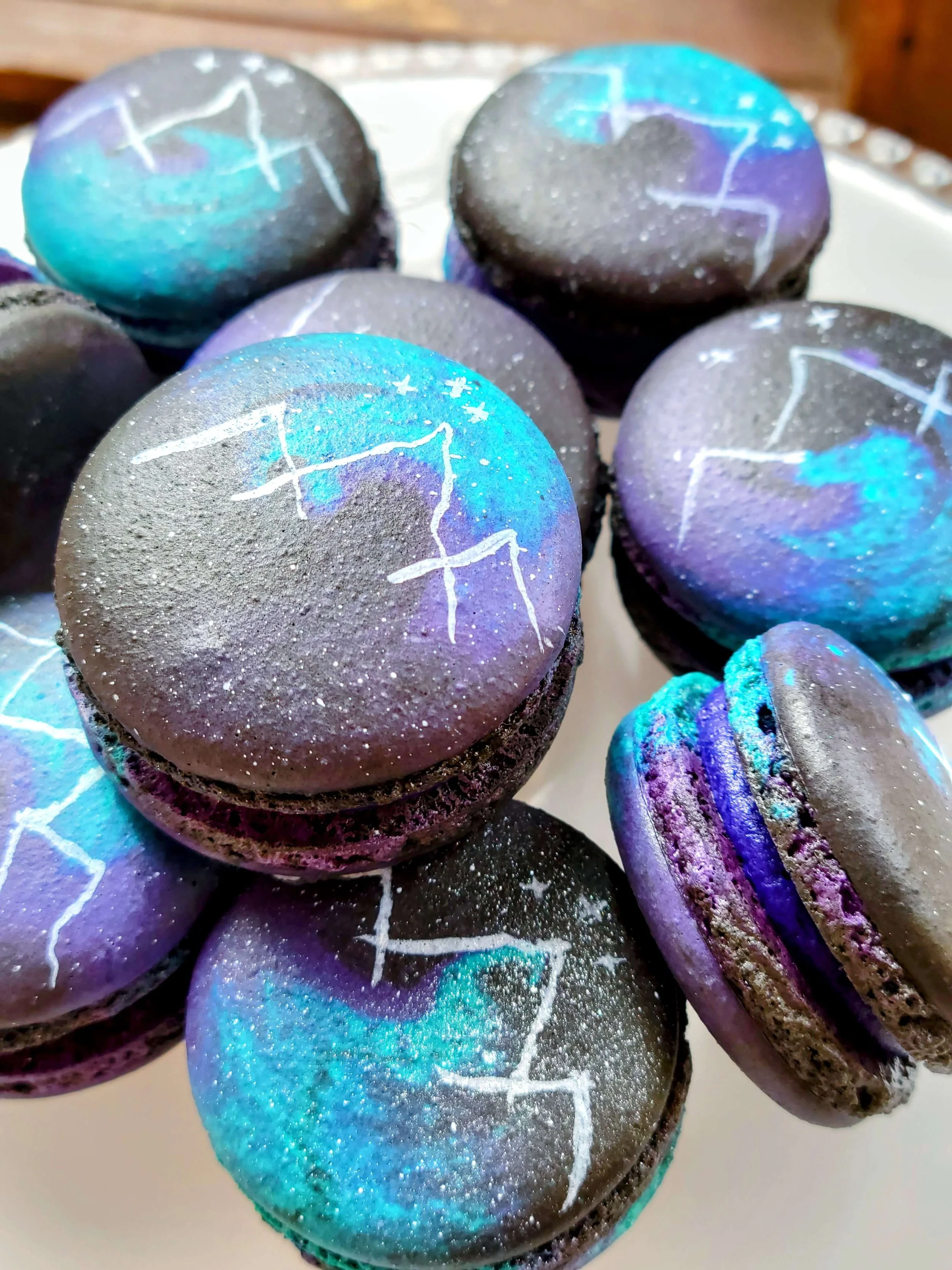 Meet the Baker Creating Bookish-themed Macarons for Some of Our ...