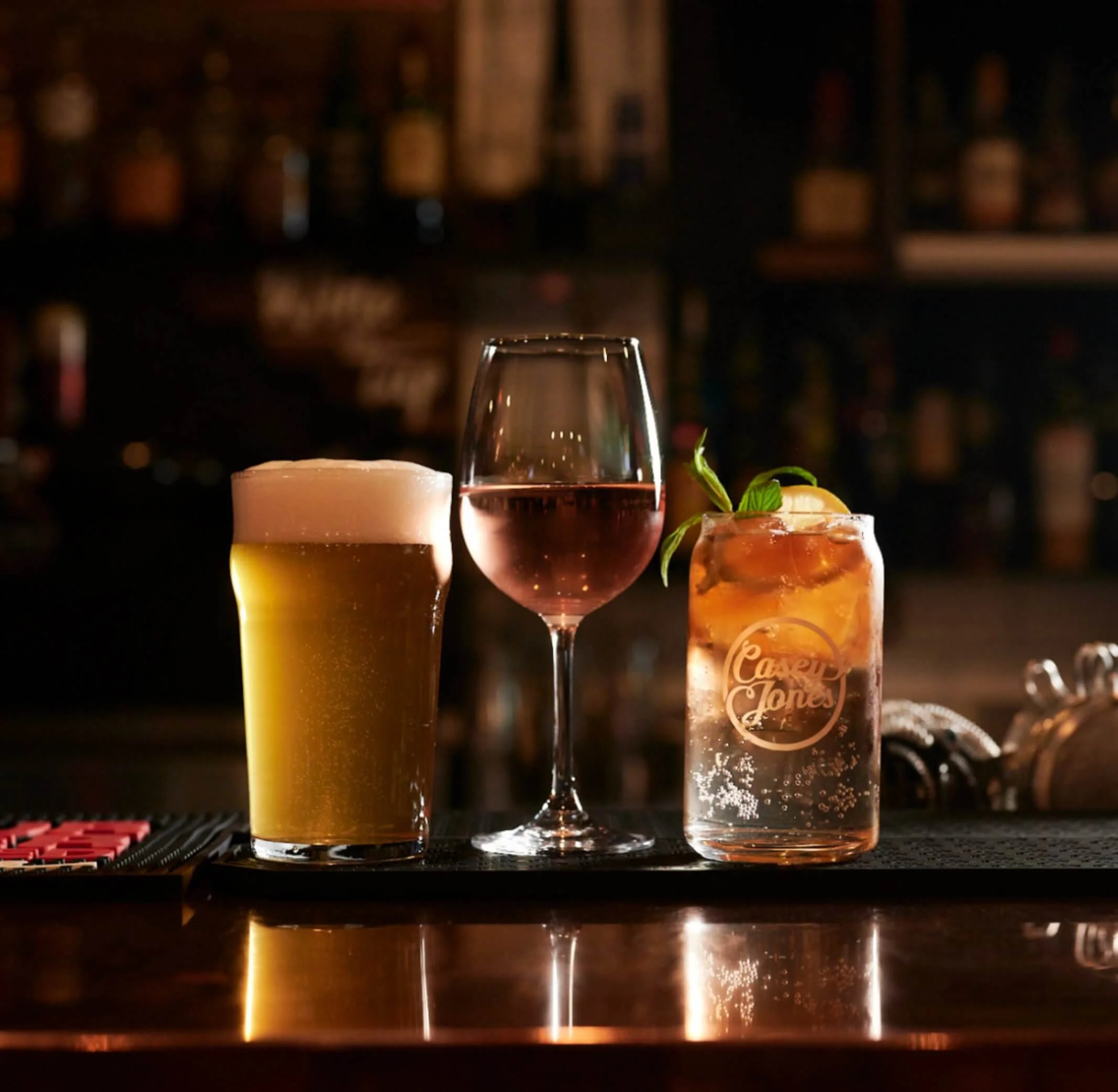 Pub Food & Drinks Canberra | Sports Bar | Casey Jones