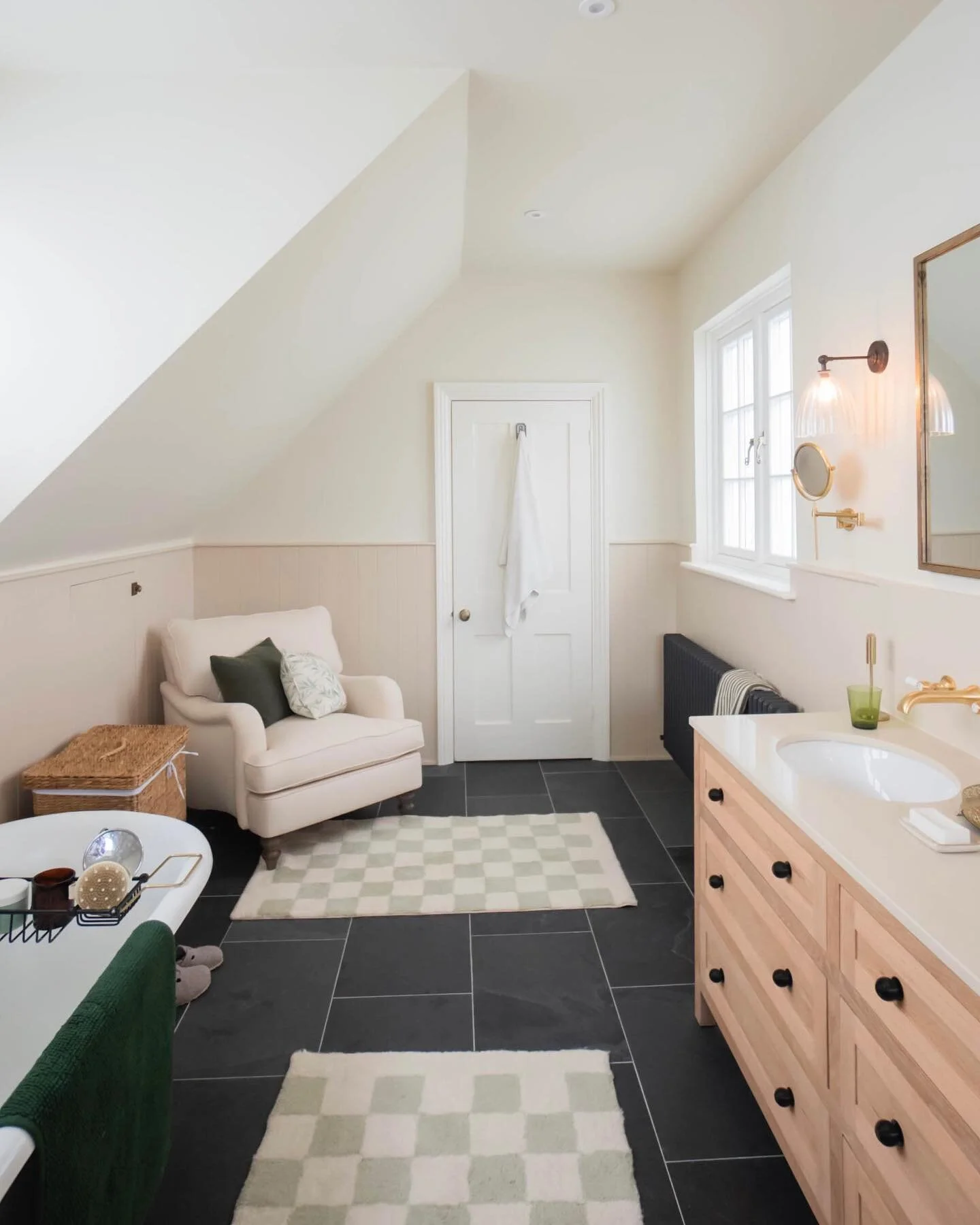 Interiors — Anna Eleri Hart