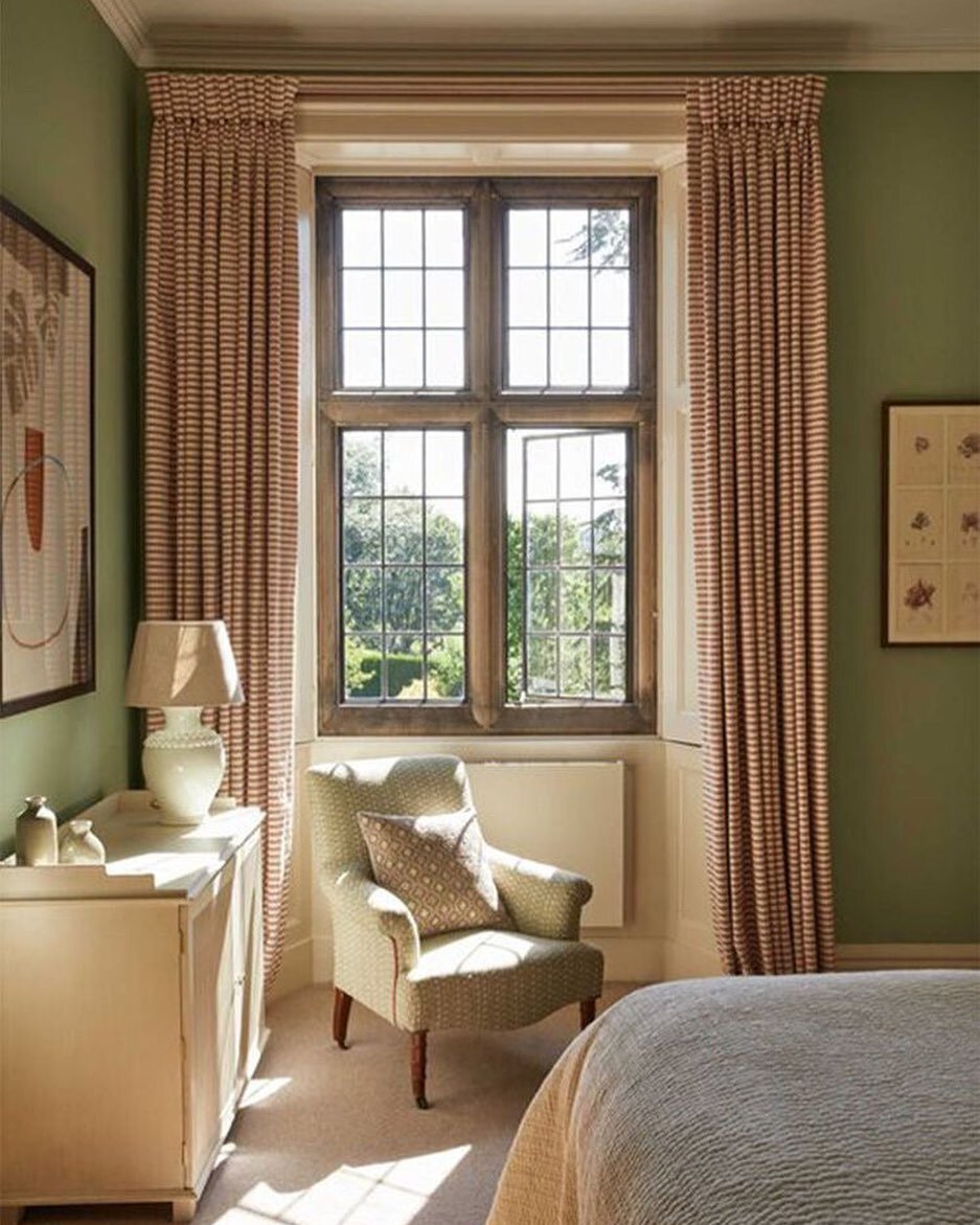 Our Victorian Living Room In Lick Green 09 Paint — Anna Eleri Hart
