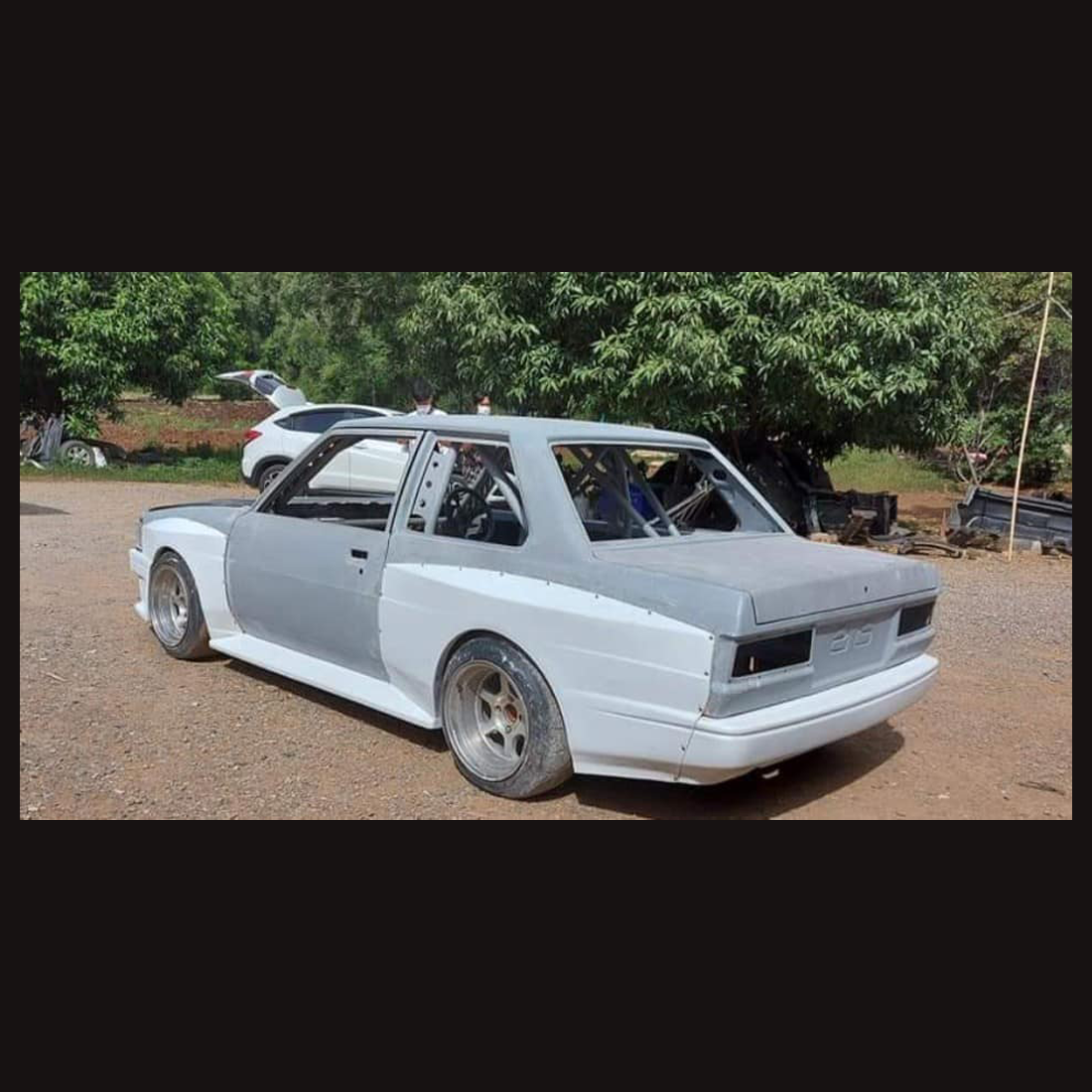TOYOTA AE86 TRUENO Front fenders in dry carbon — HyperNight