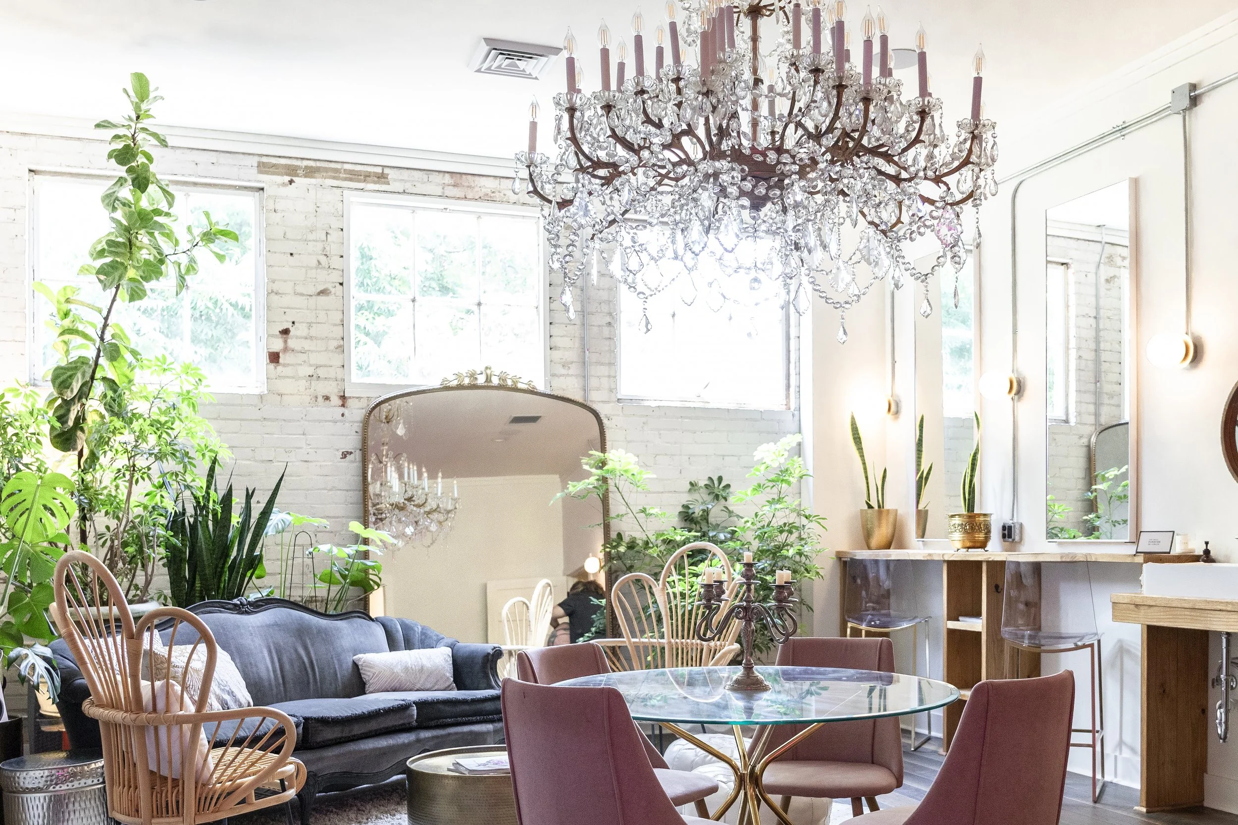 The Bridal Suite — The Raymond Venue