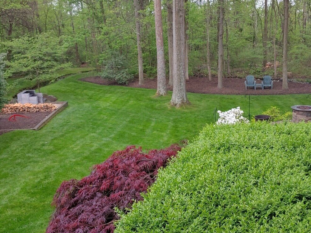 Residential Lawn Service — TOWN & COUNTRY LANDSCAPING, INC.