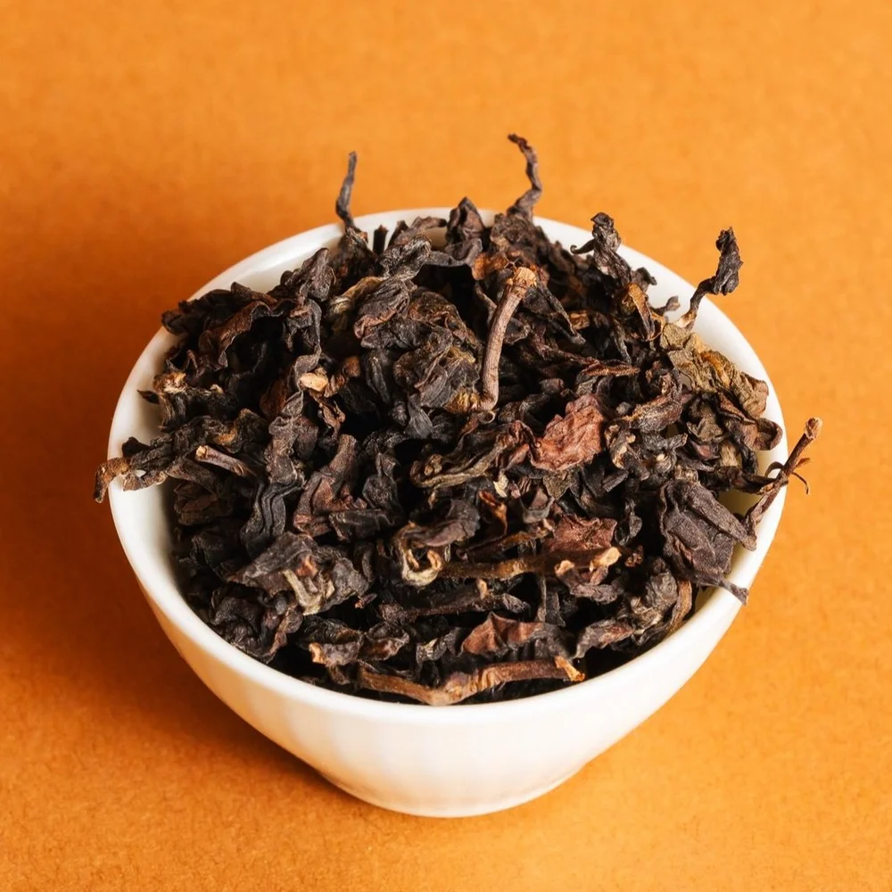 Green • Beauty's Waist | Sea Salt, Sweet Cream, Pine | Volition Tea