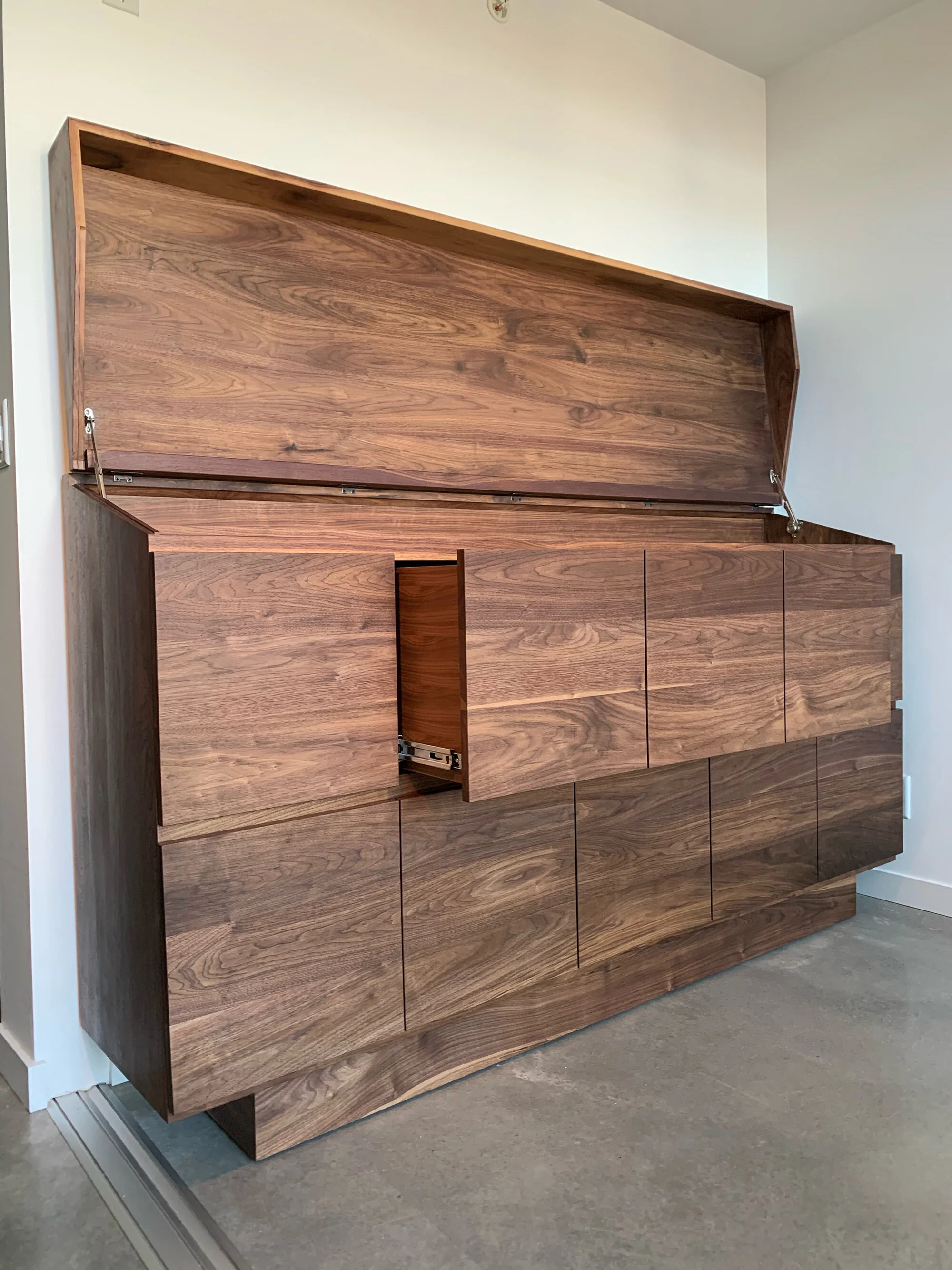 Custom DJ Cabinet & DJ Booth Furniture — In Element Designs