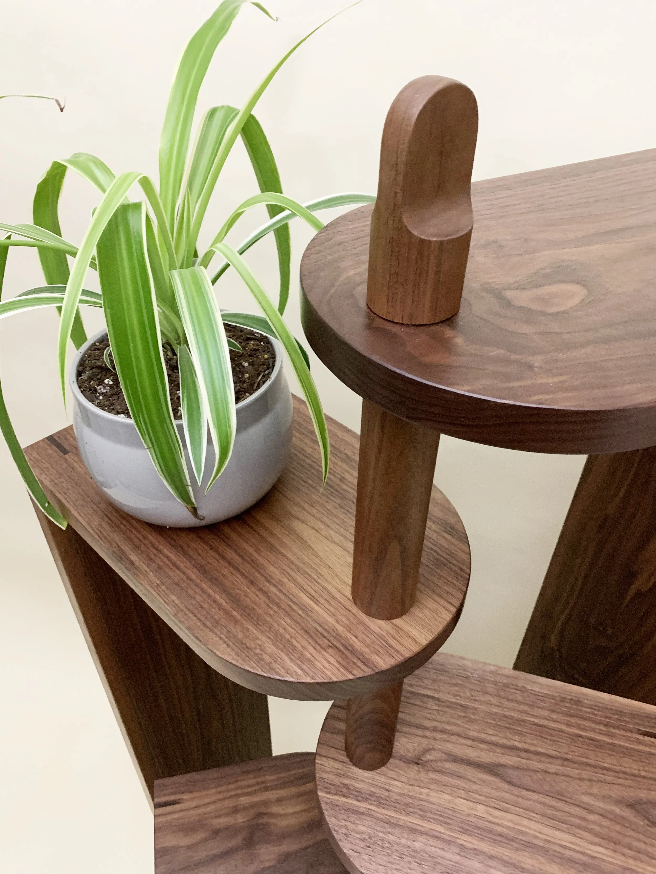 PLANT SHELVING — In Element Designs