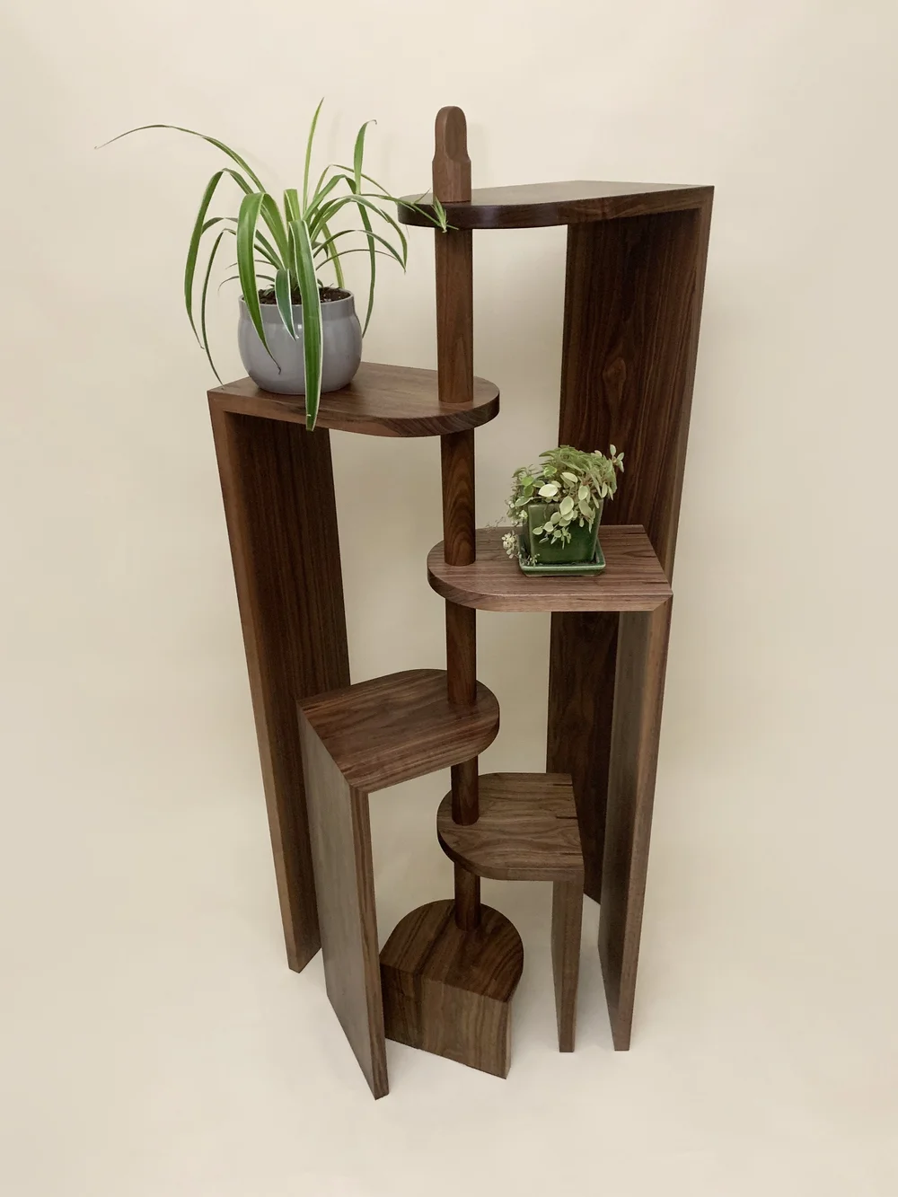 PLANT SHELVING — In Element Designs