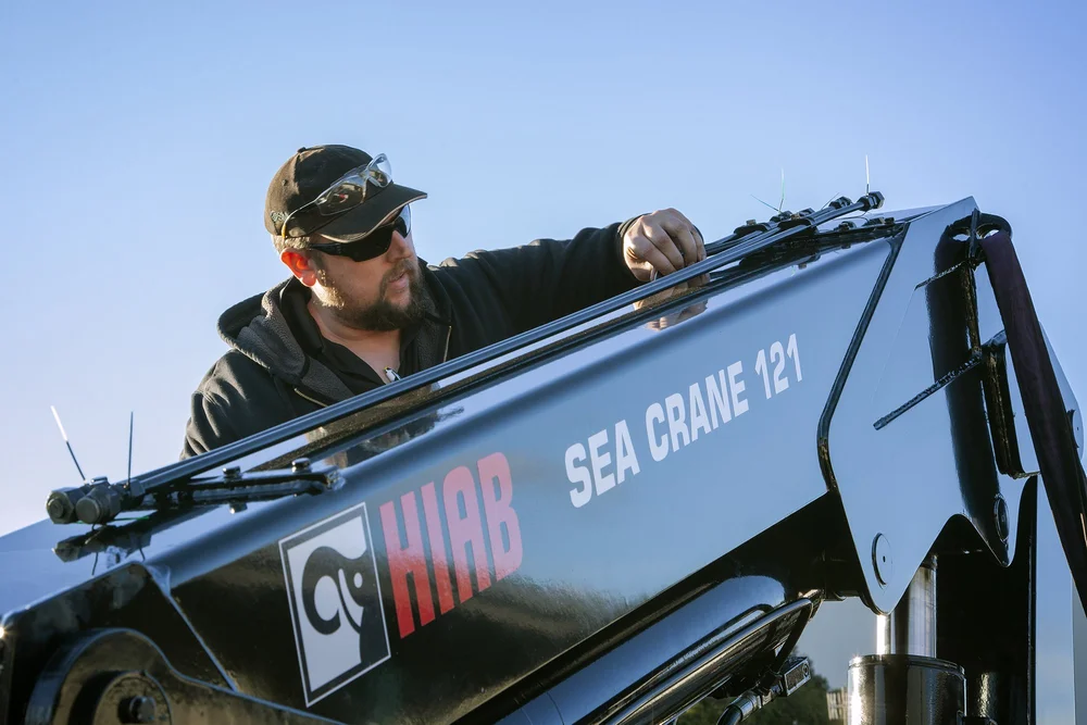 HIAB Sea Crane Refurbishment - FPS Hydraulics Pneumatics