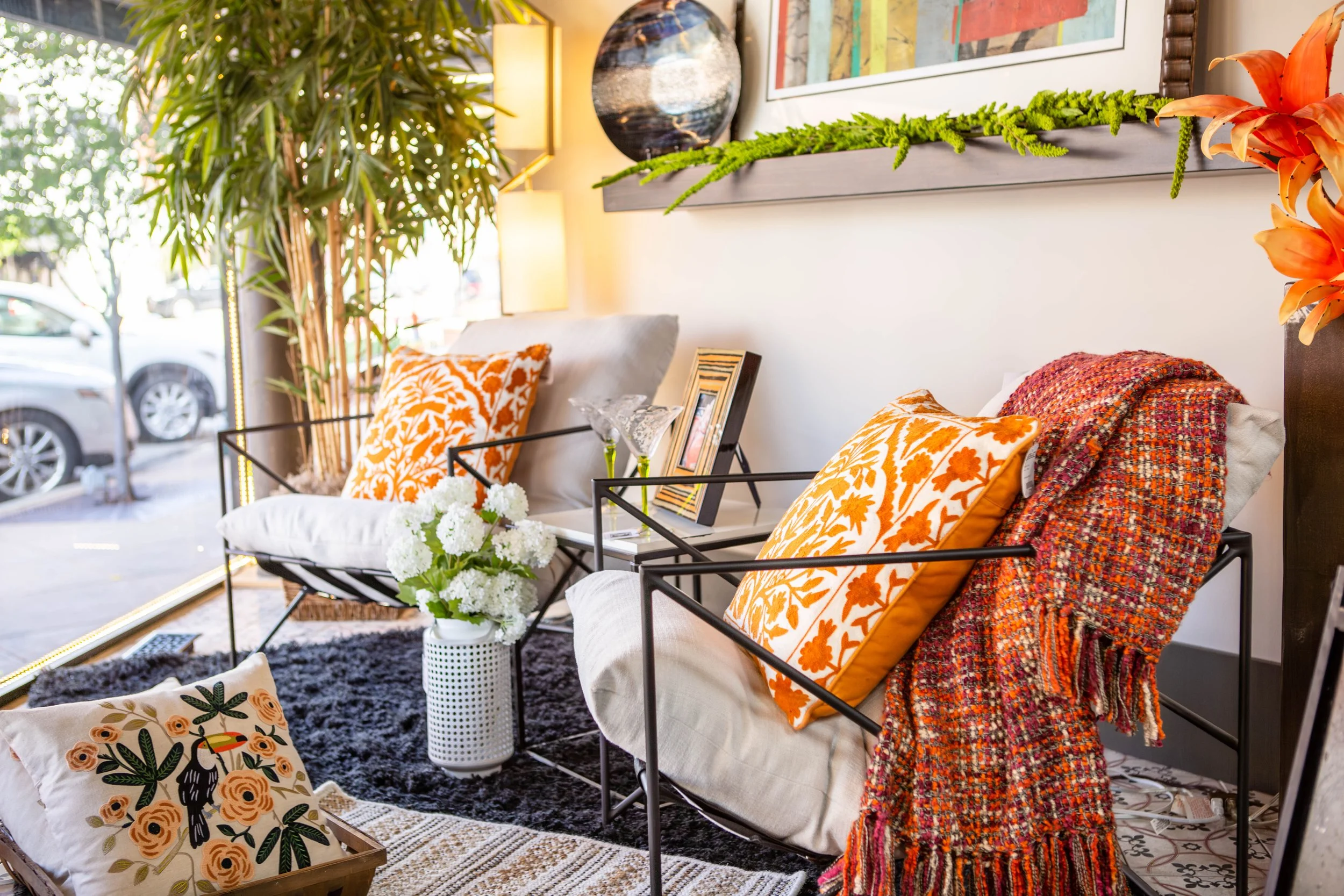 Retail Showroom — INTERIOR MOTIVES BY 321