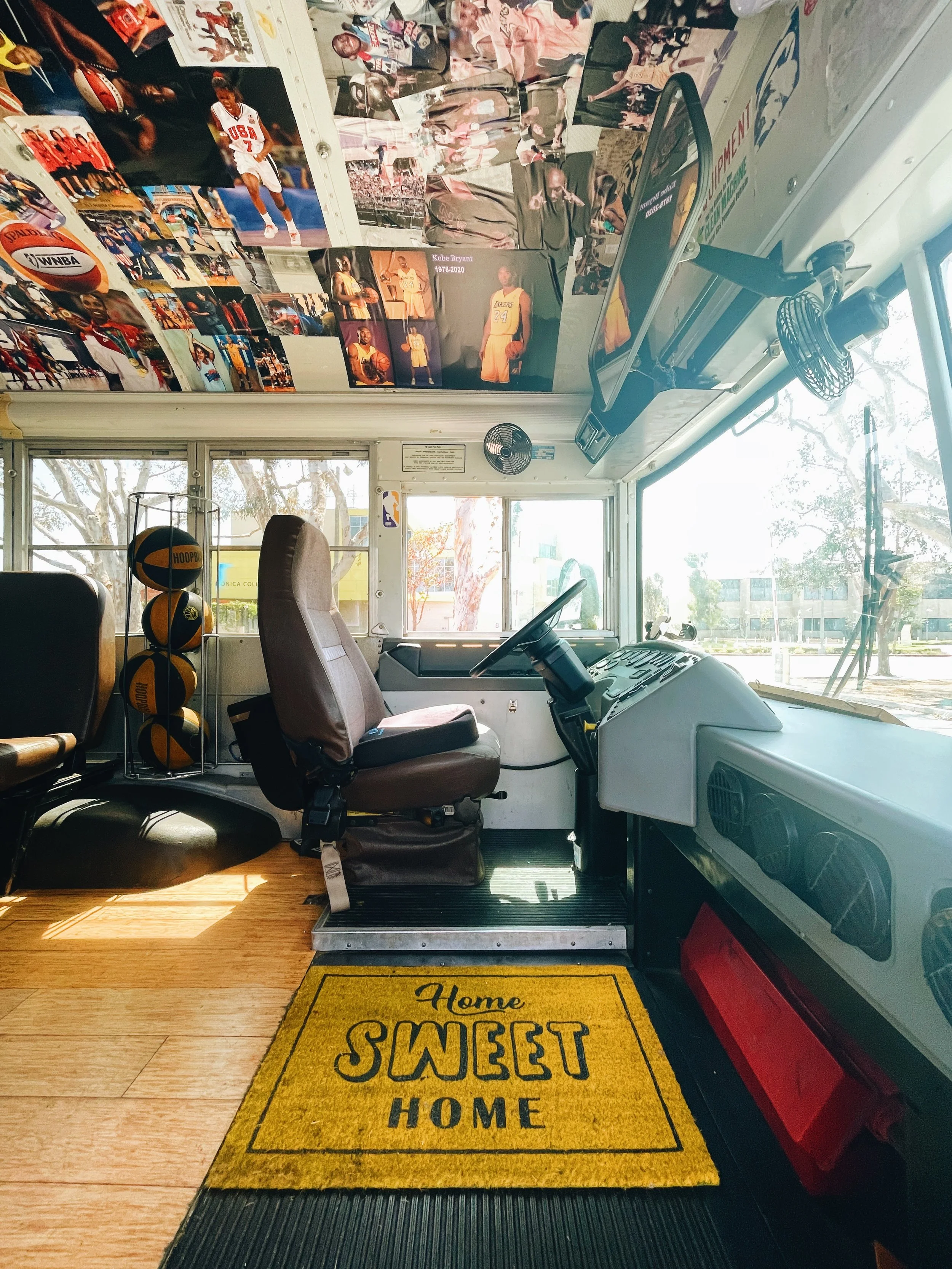 Gallery 3 — Hoopbus