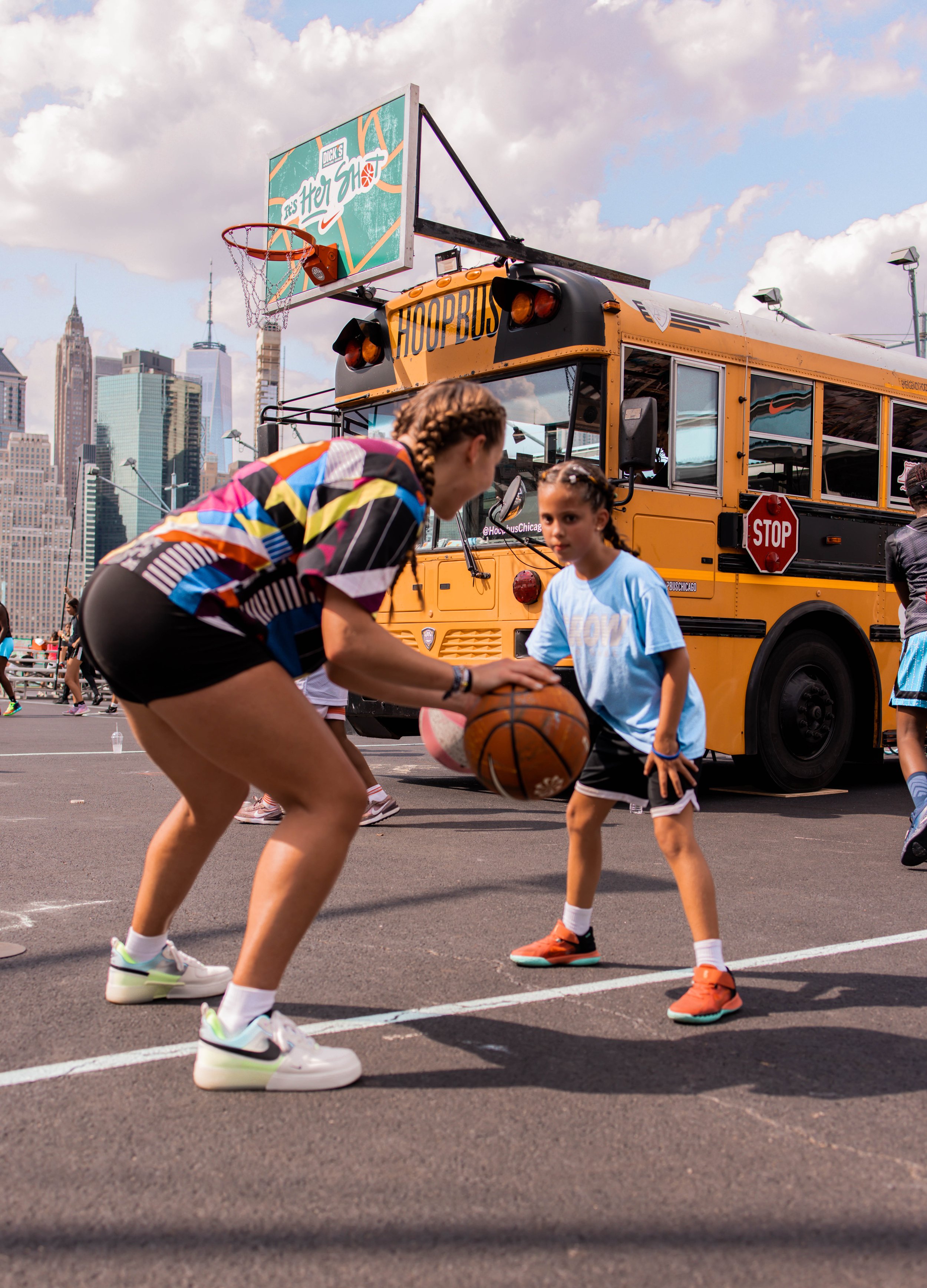 PE TAKEOVER — Hoopbus