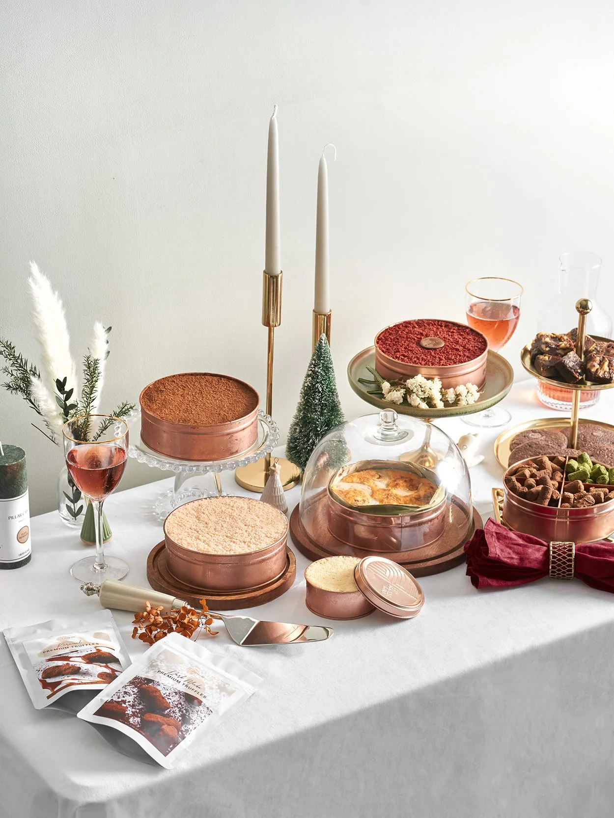 Le Sucre Lab Holiday 2021 — Mars Guisala Photography & Styling Portfolio