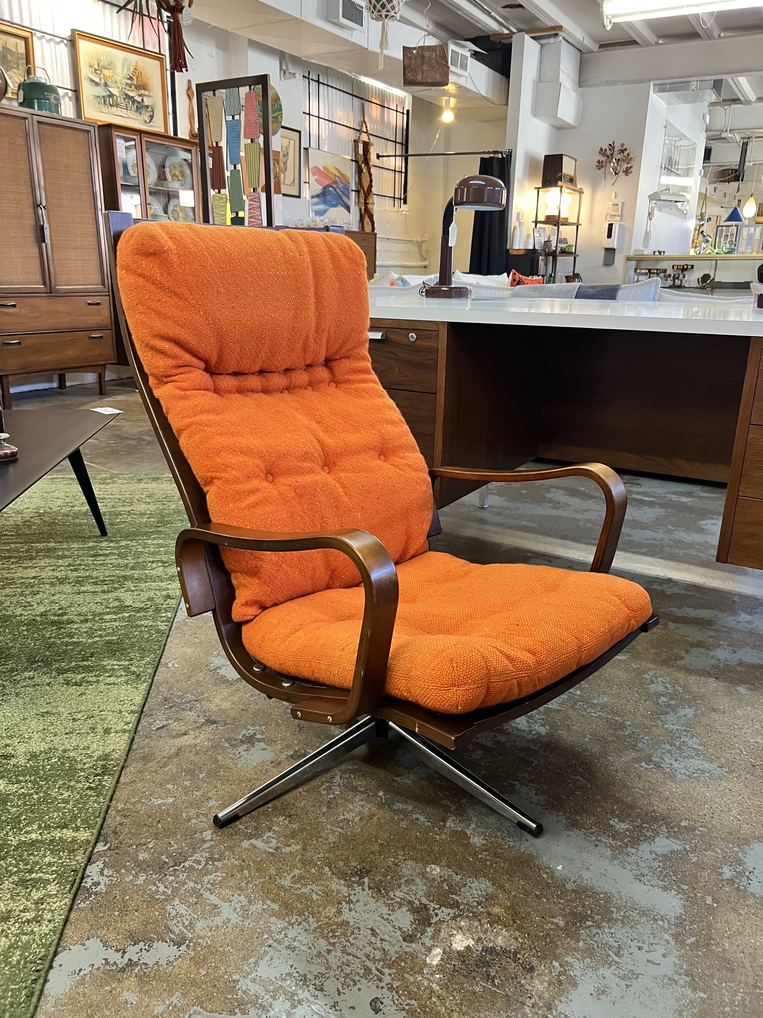 Lounge — Mid Mod Collective