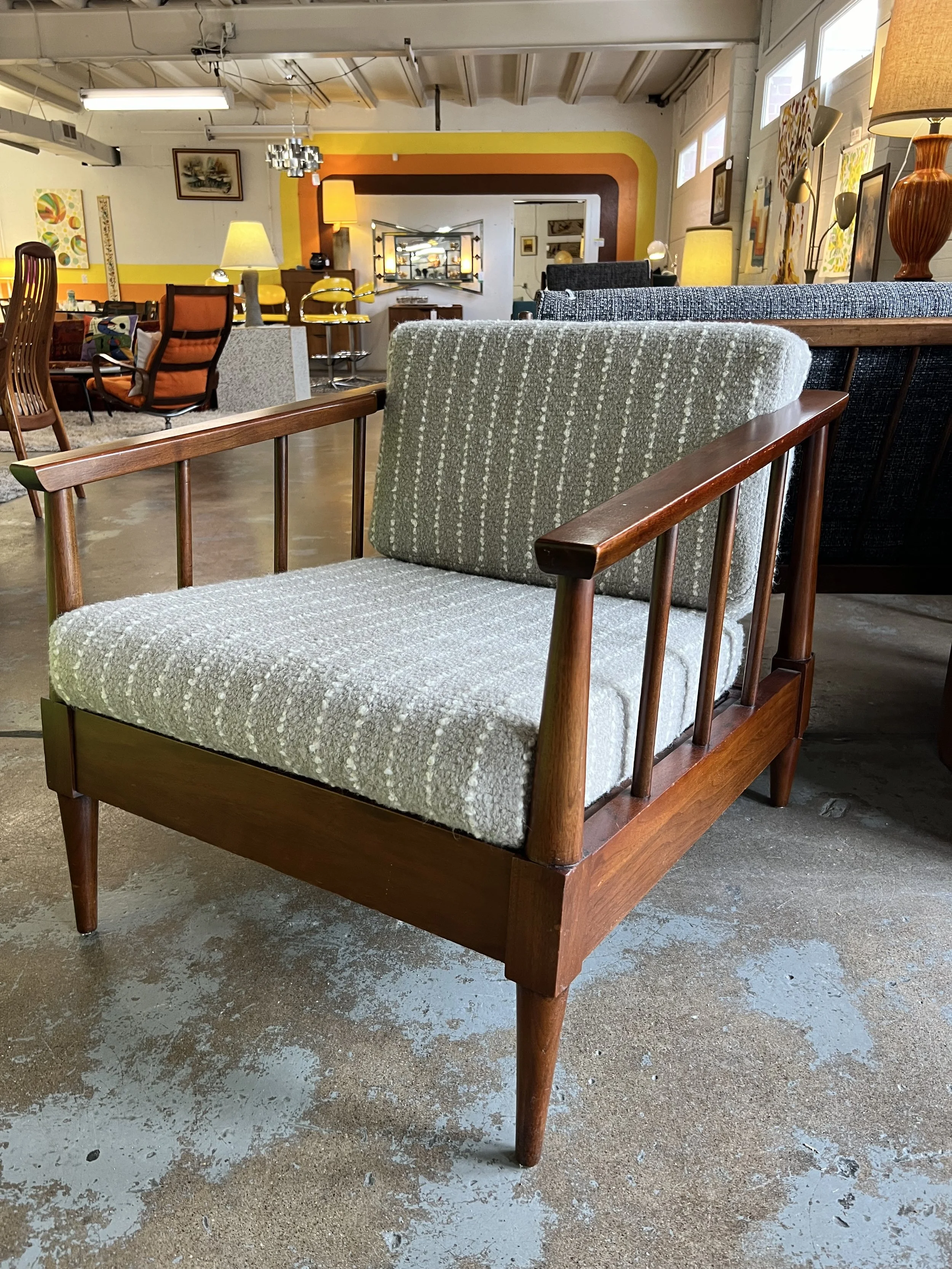 Lounge — Mid Mod Collective