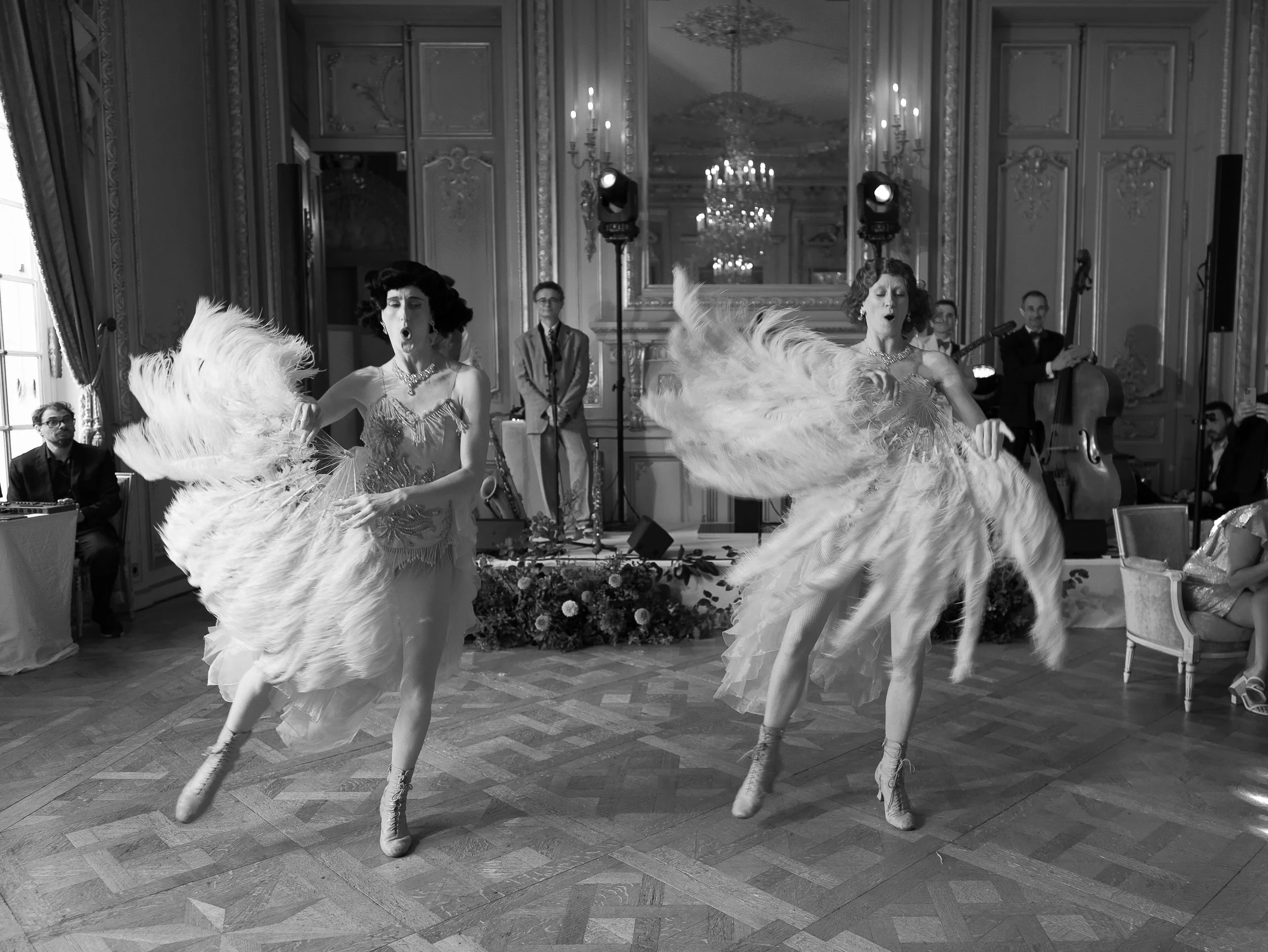 How to Personalize a Luxury Destination Wedding: A Guide to Bespoke ...