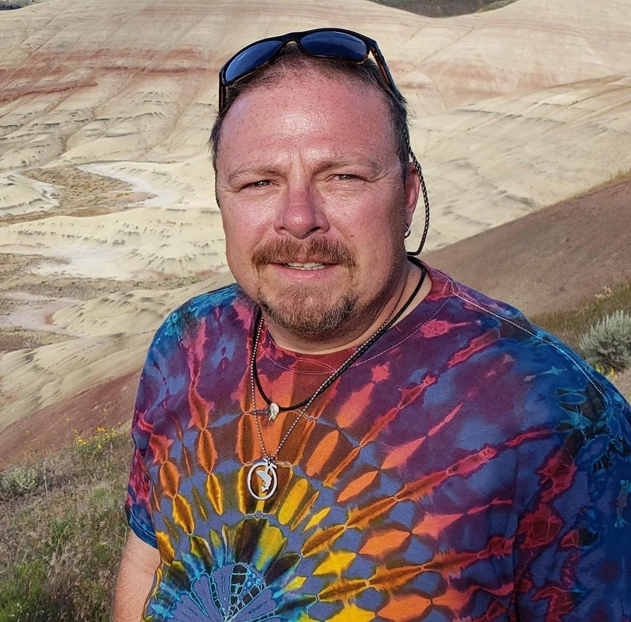 Meet The Artists — El Weirdo