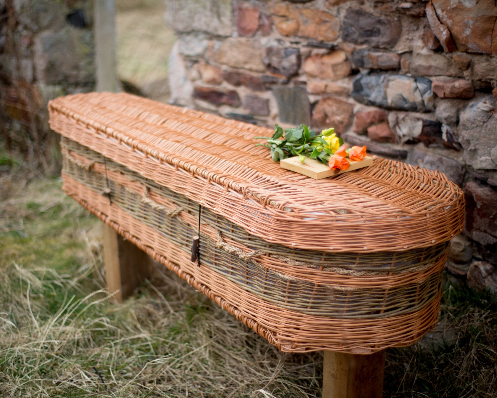 Coffins, Urns and Shrouds — Naturally Useful