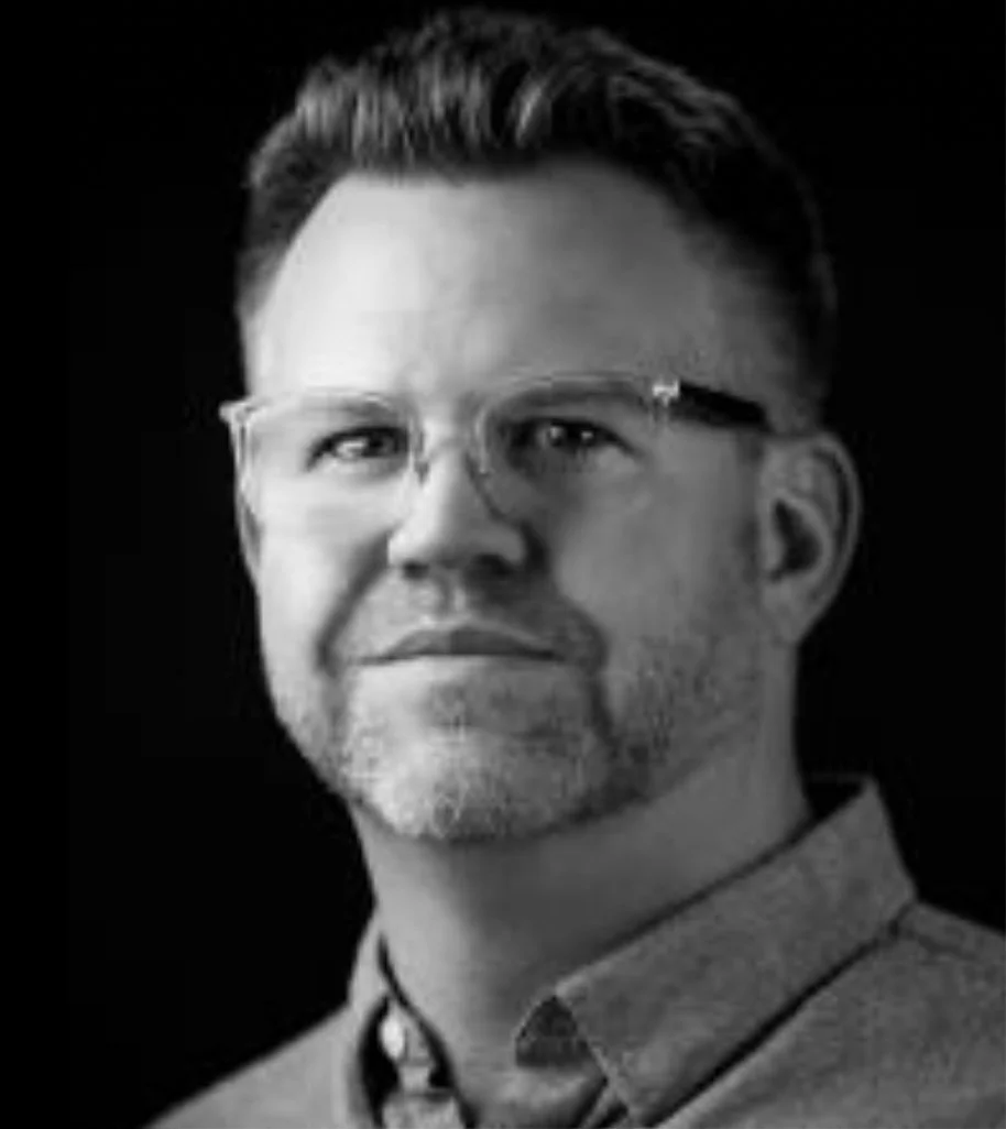 OUR TEAM — InnoCom