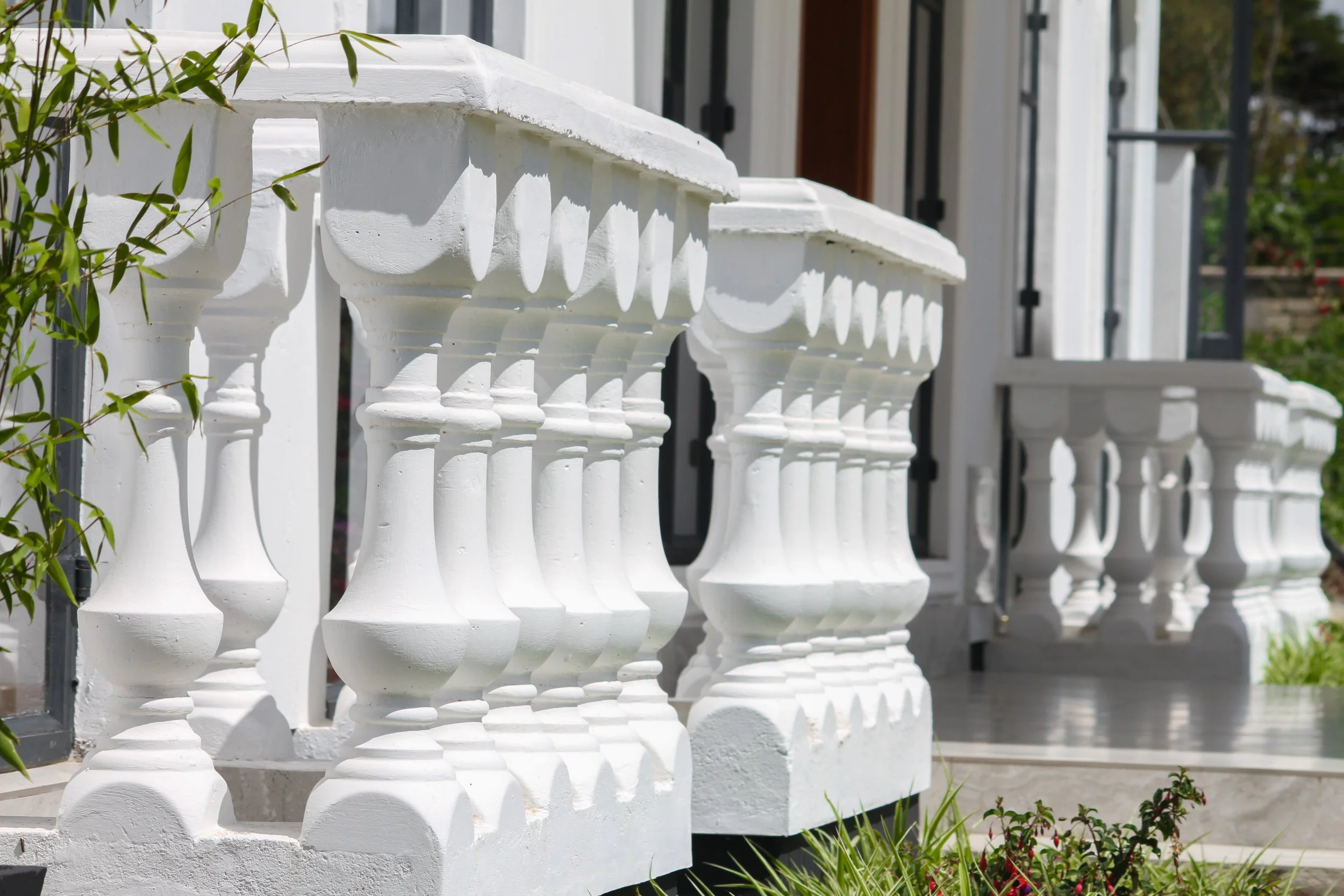 The Greek Revival House - Carbnstudio
