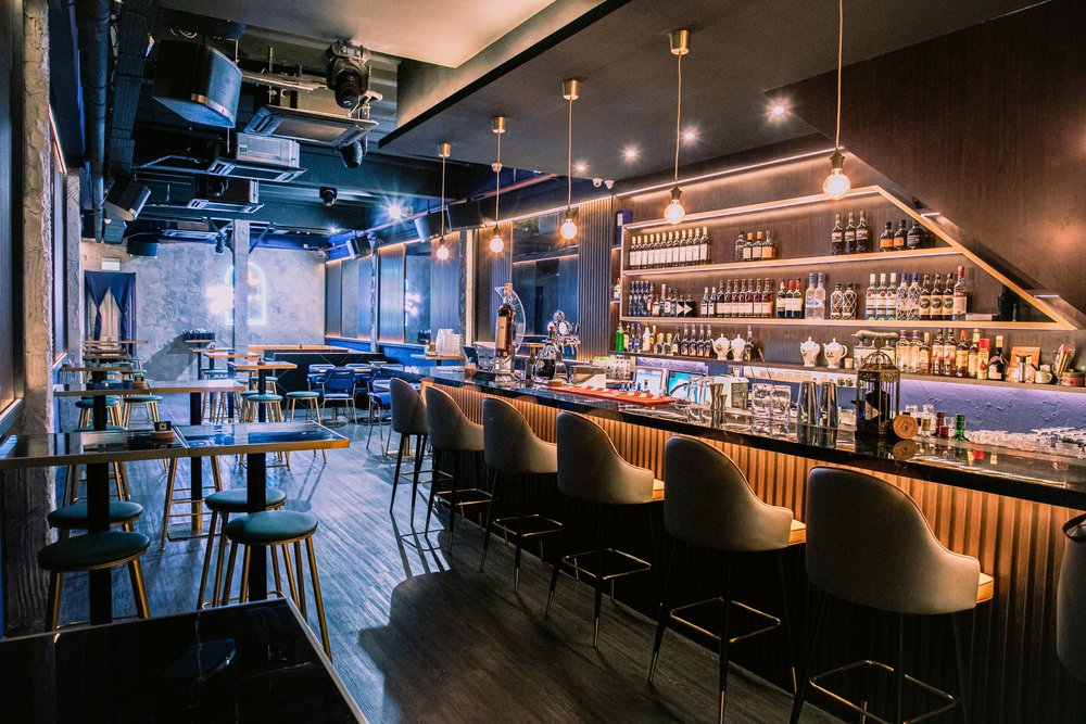 Reservation — Mama Diam