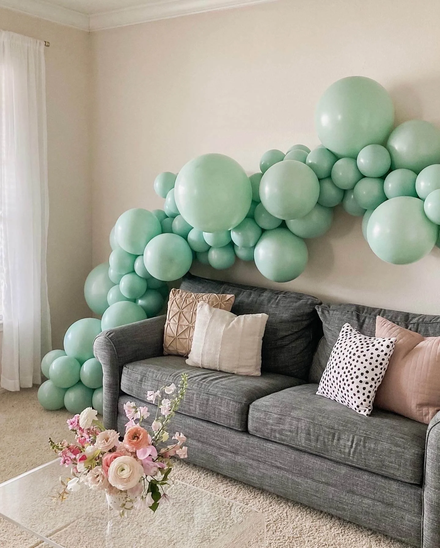 Custom Balloon Decor Gallery — Modern Pop