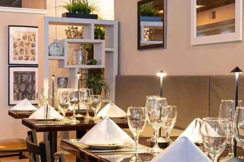 FIRST Restaurant