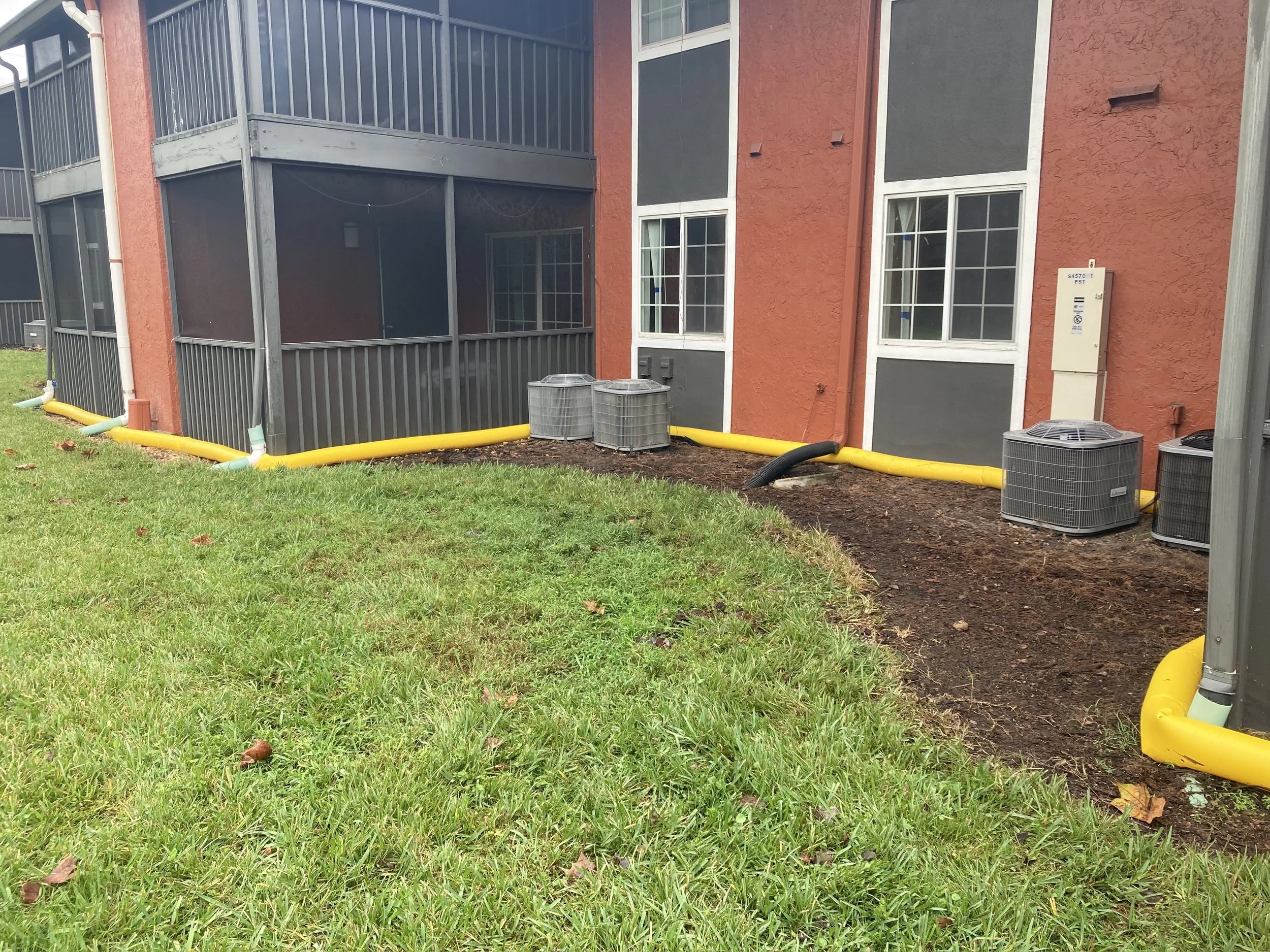 Water Filled Flood Barrier Tubes | Garrison Flood Control — Garrison ...