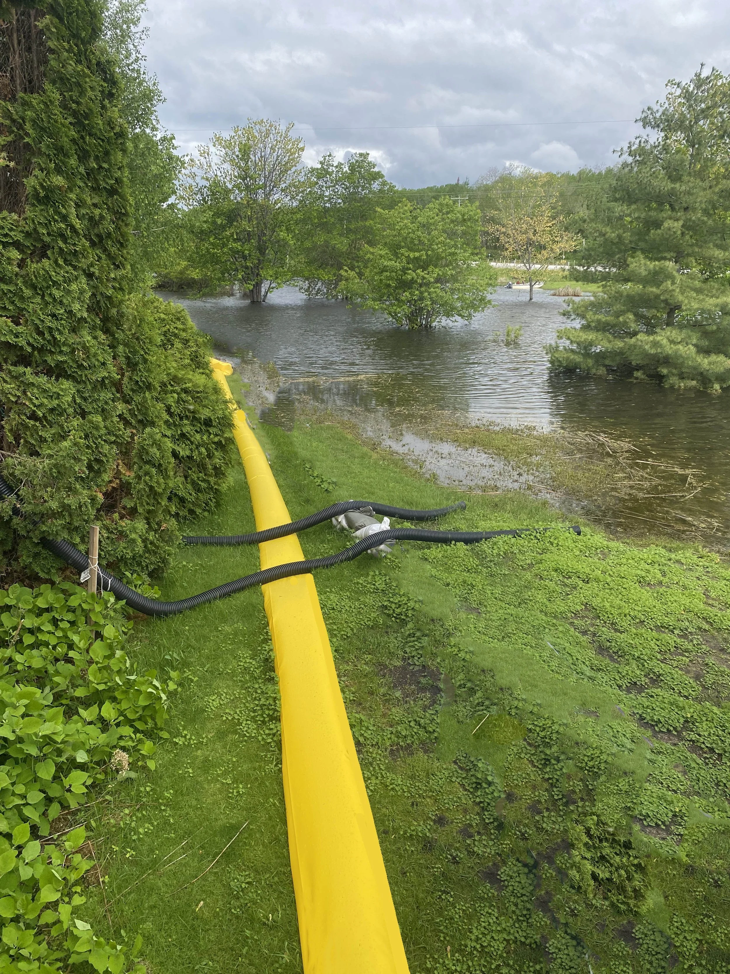 Water Filled Flood Barrier Tubes | Garrison Flood Control — Garrison ...