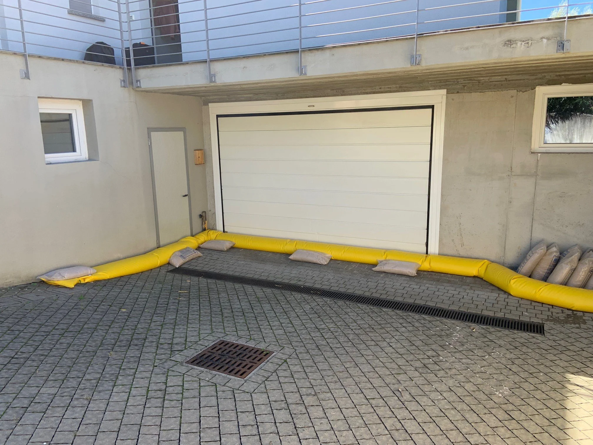 Water Filled Flood Barrier Tubes | Garrison Flood Control — Garrison ...