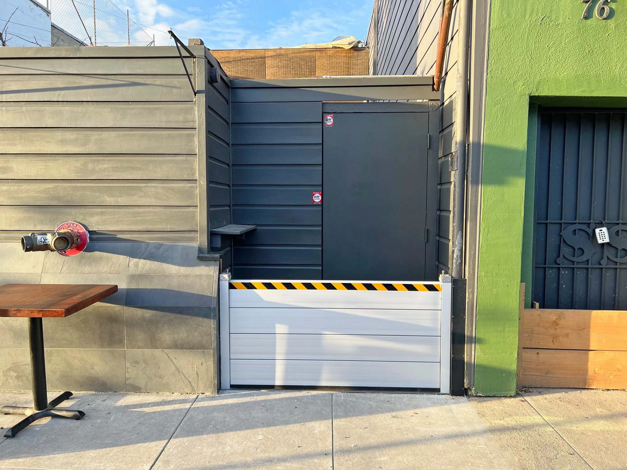 Aluminum Flood Panel System | Garrison Flood Control — Garrison Flood ...
