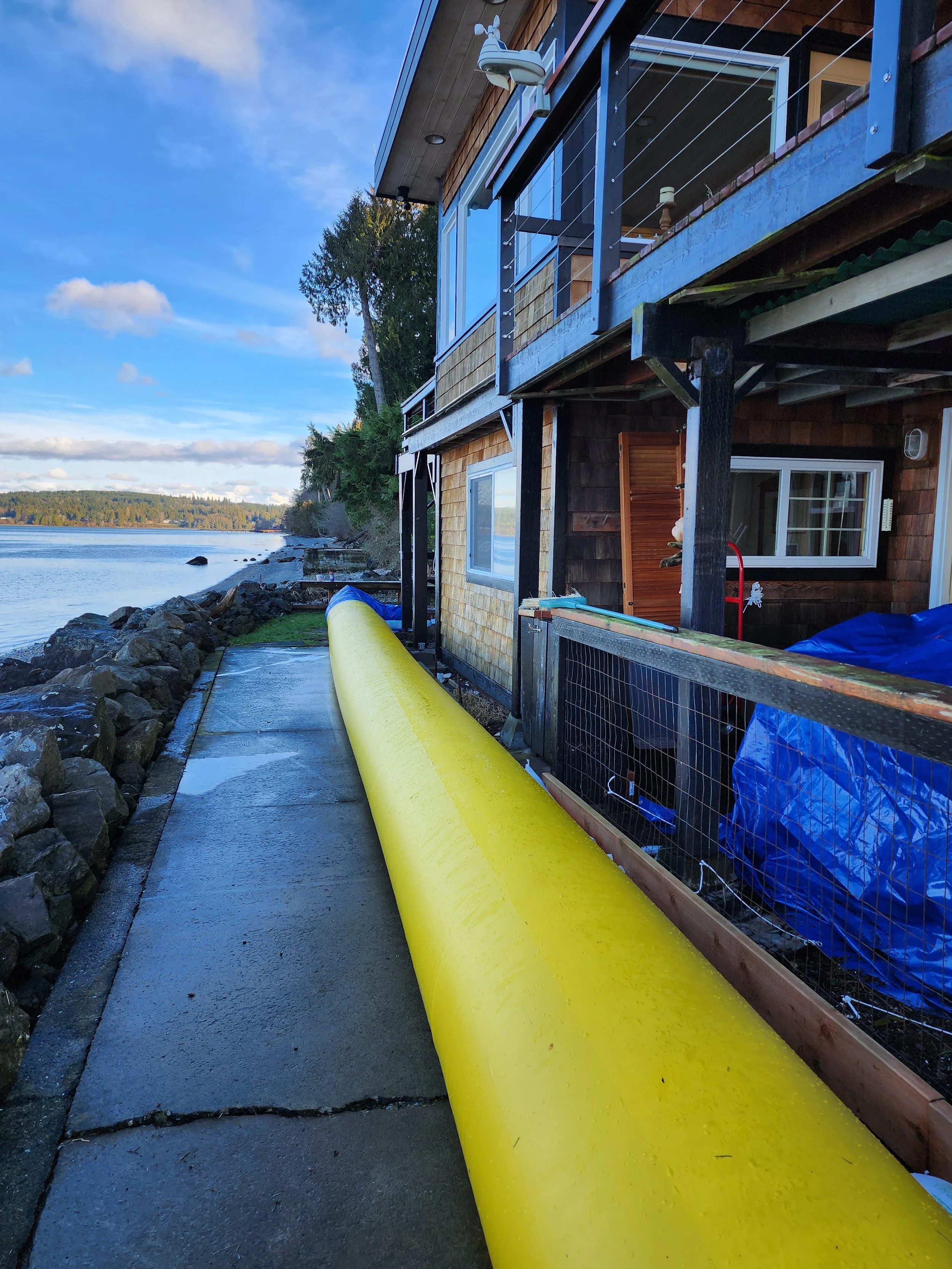 Water Filled Flood Barrier Tubes | Garrison Flood Control — Garrison ...