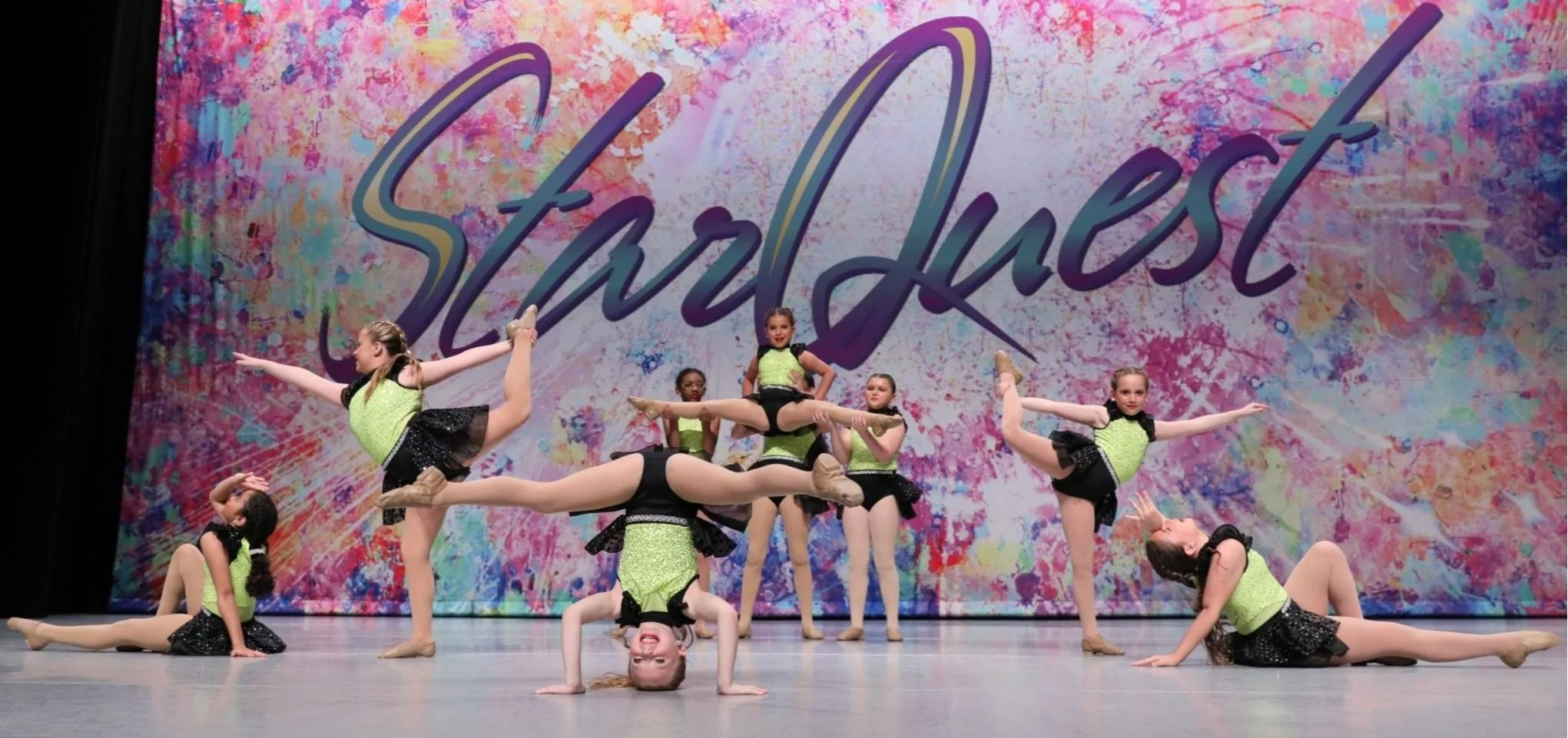 ACRO DANCE — Gravity Dance Center