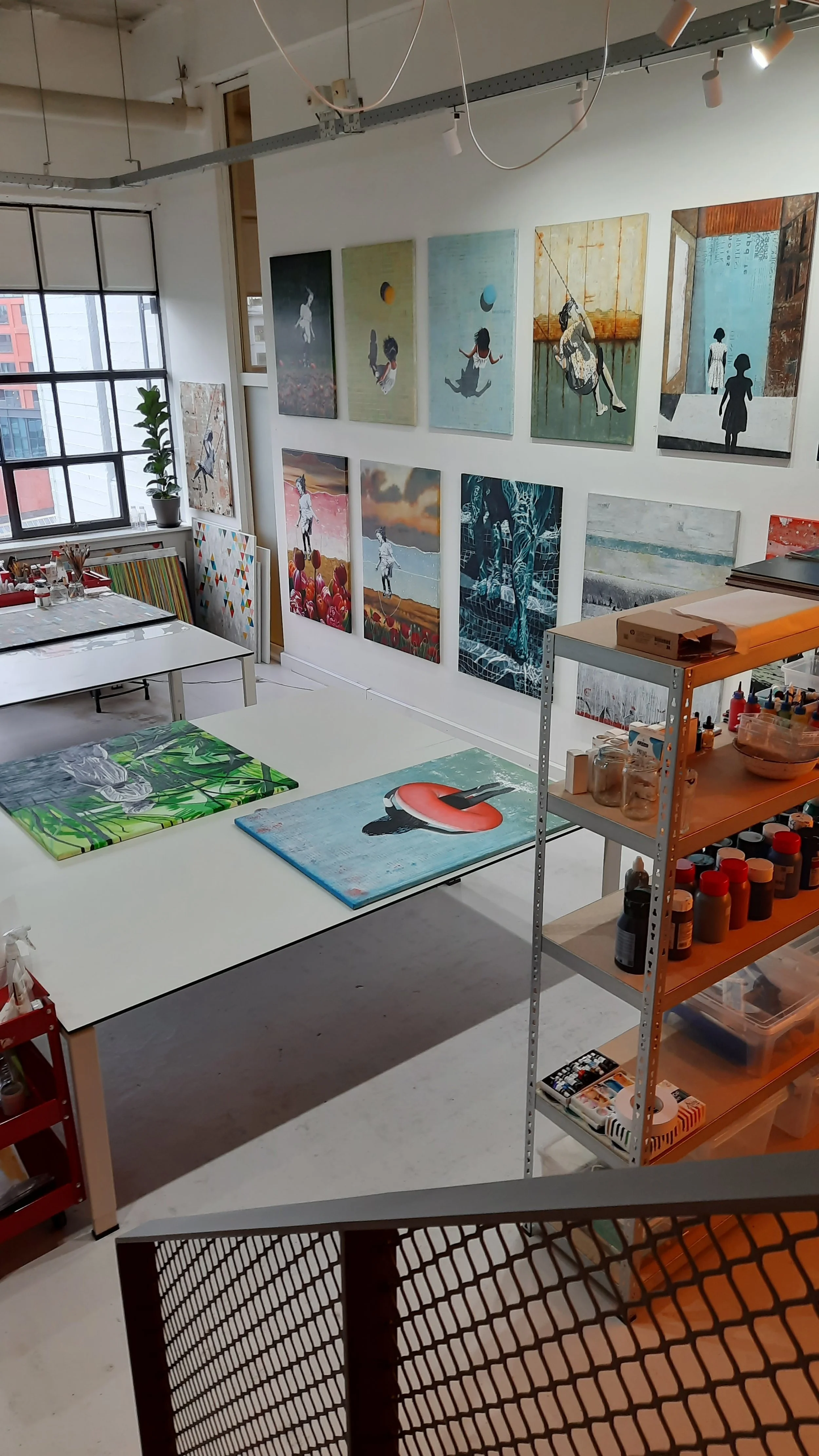 Mixed Media, Street art, Pop art Artist db Waterman