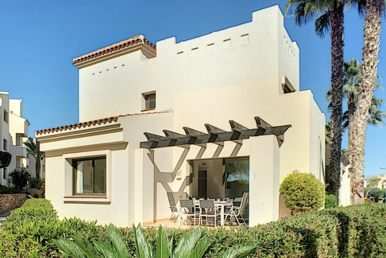 Roda Golf — Resort Hosts