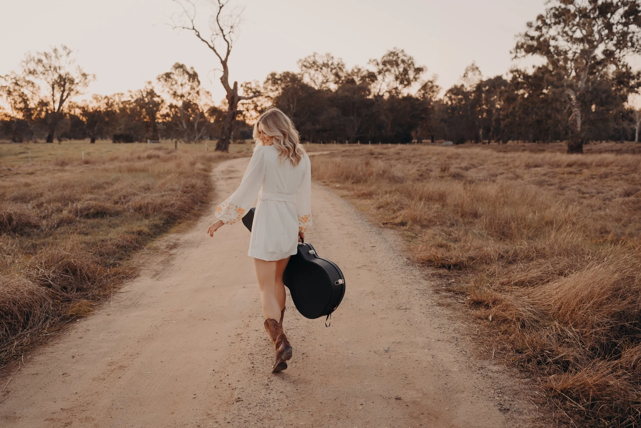 Contact 1 — Jade Gibson