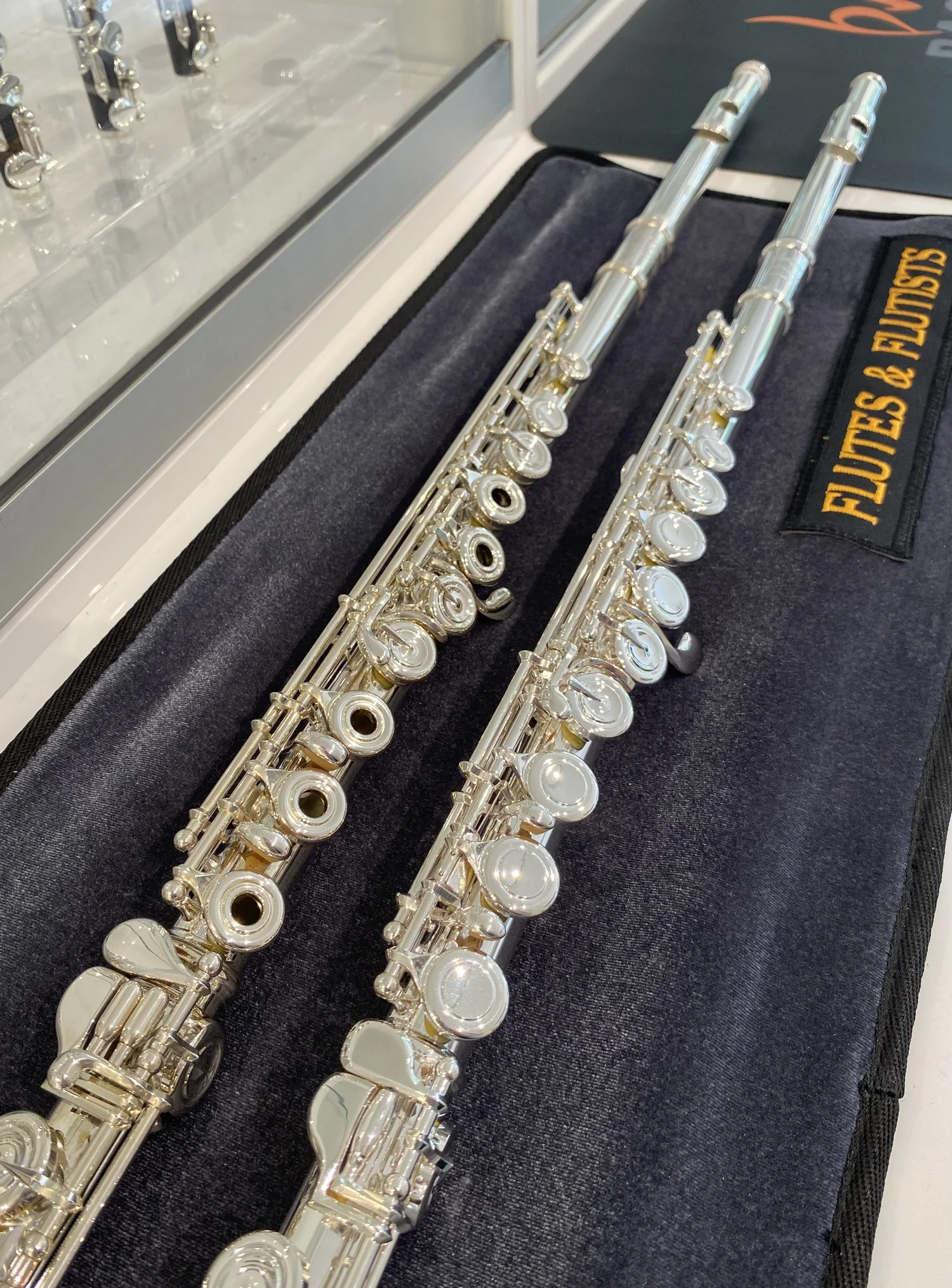 Closed vs Open-Hole Flutes — FLUTES & FLUTISTS | Australia & New Zealand