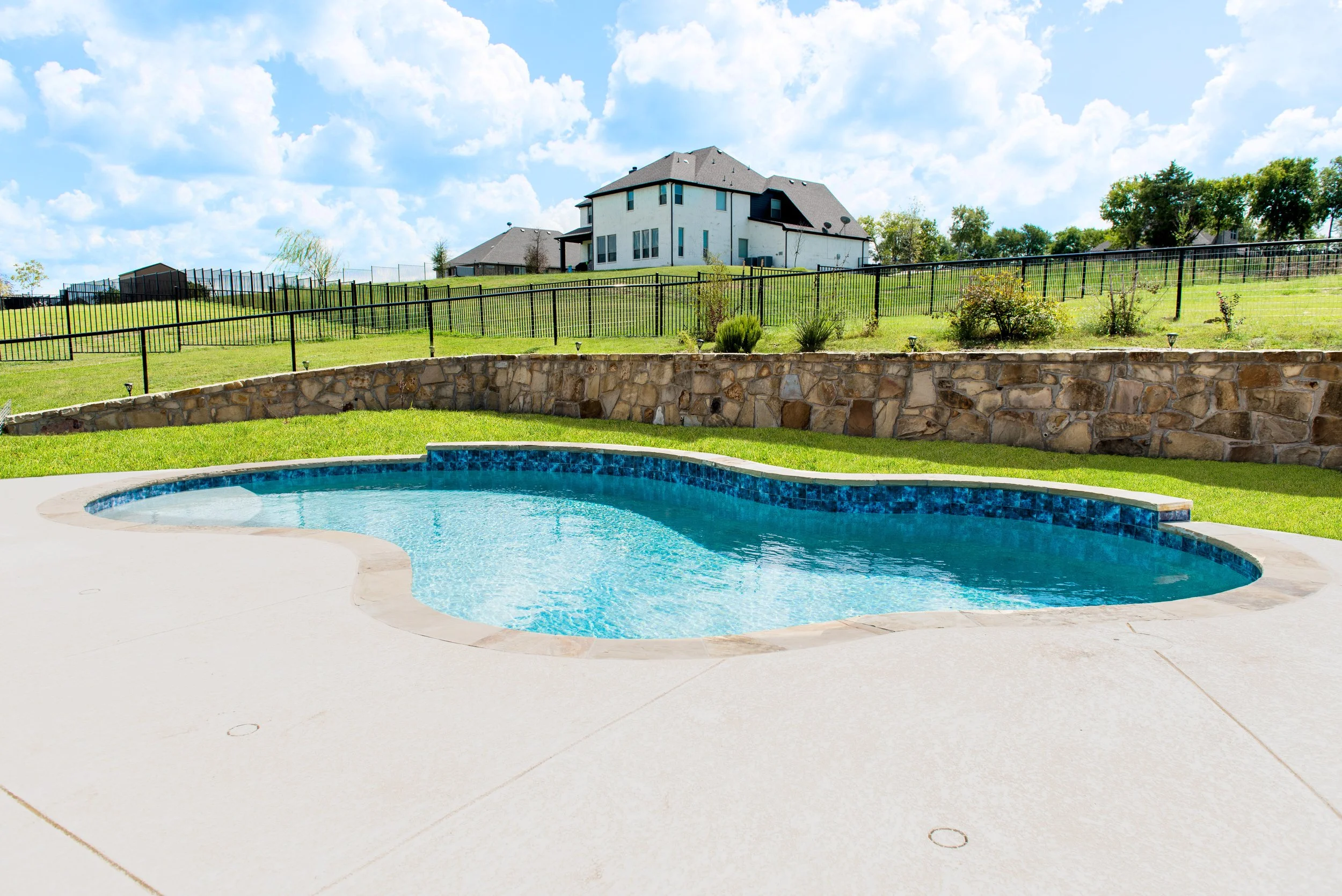 Canyon Oak Pools | DFW Pool Builders